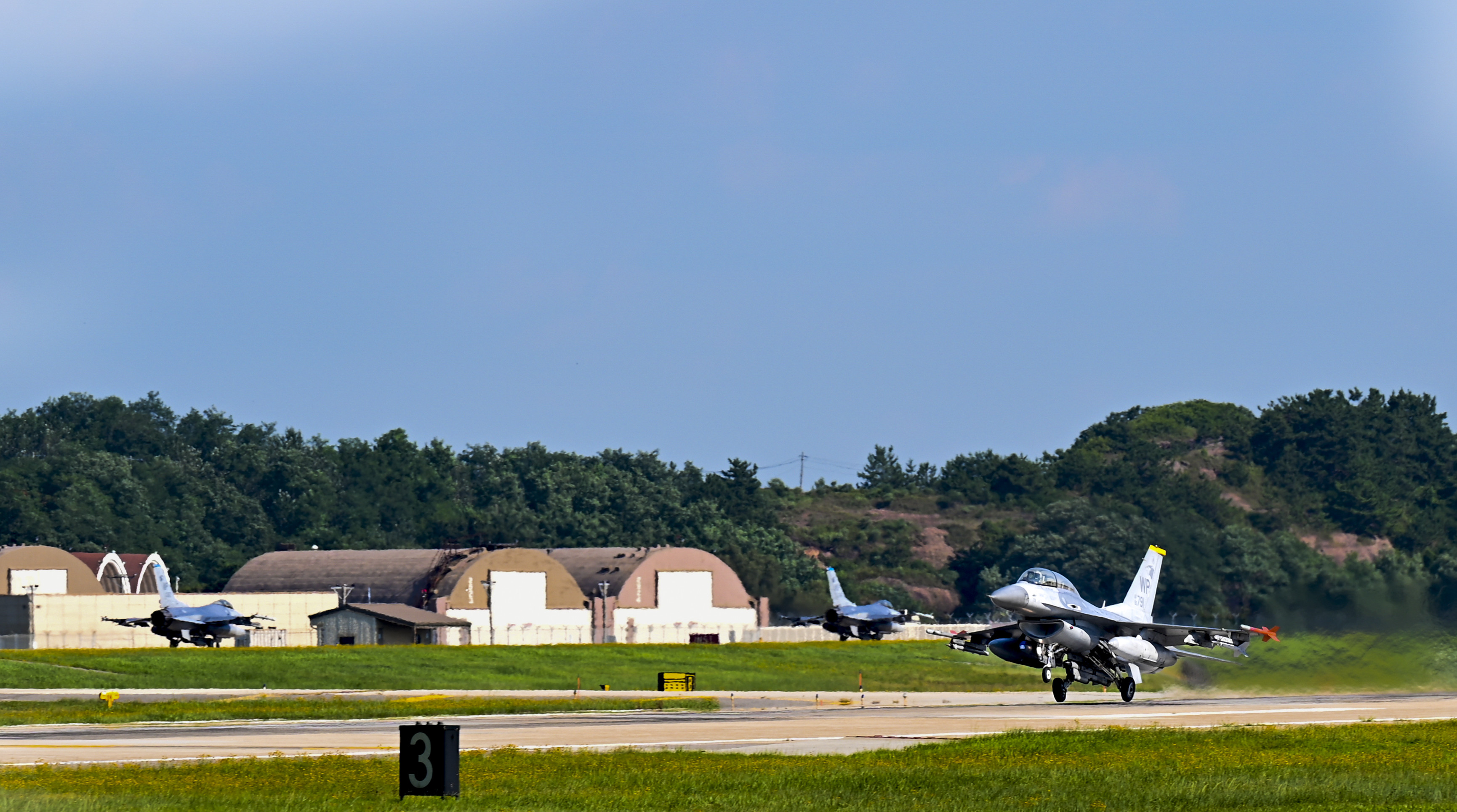 Fighting Falcons take to the skies > Kunsan Air Base > Kunsan Air Base