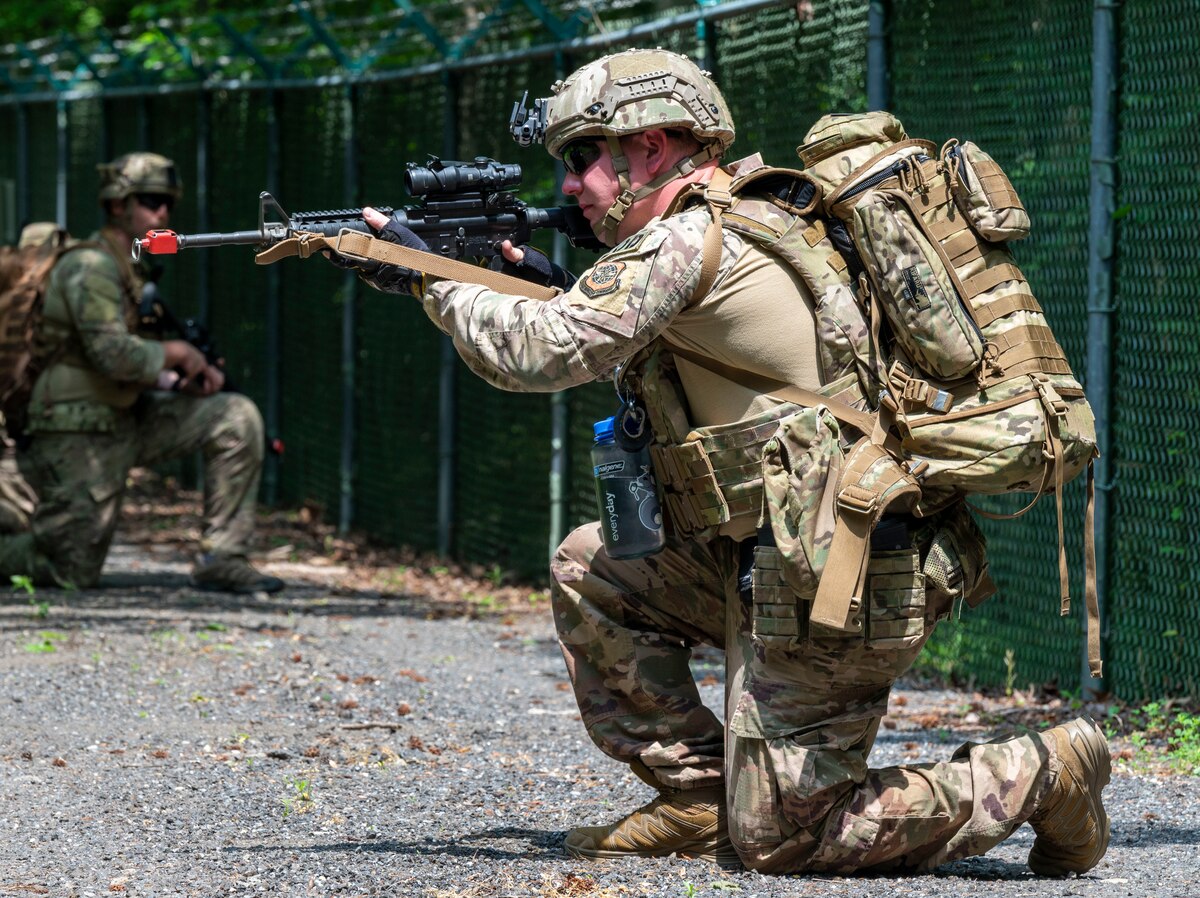 436th CES EOD Airmen conduct simulated IED exercise > Dover Air Force ...