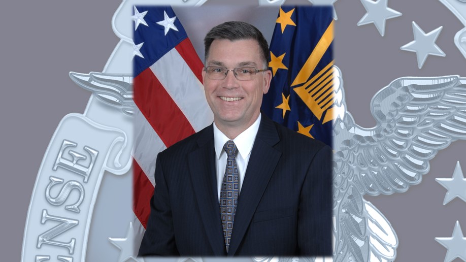 New DLA Energy deputy commander announced > Defense Logistics Agency ...