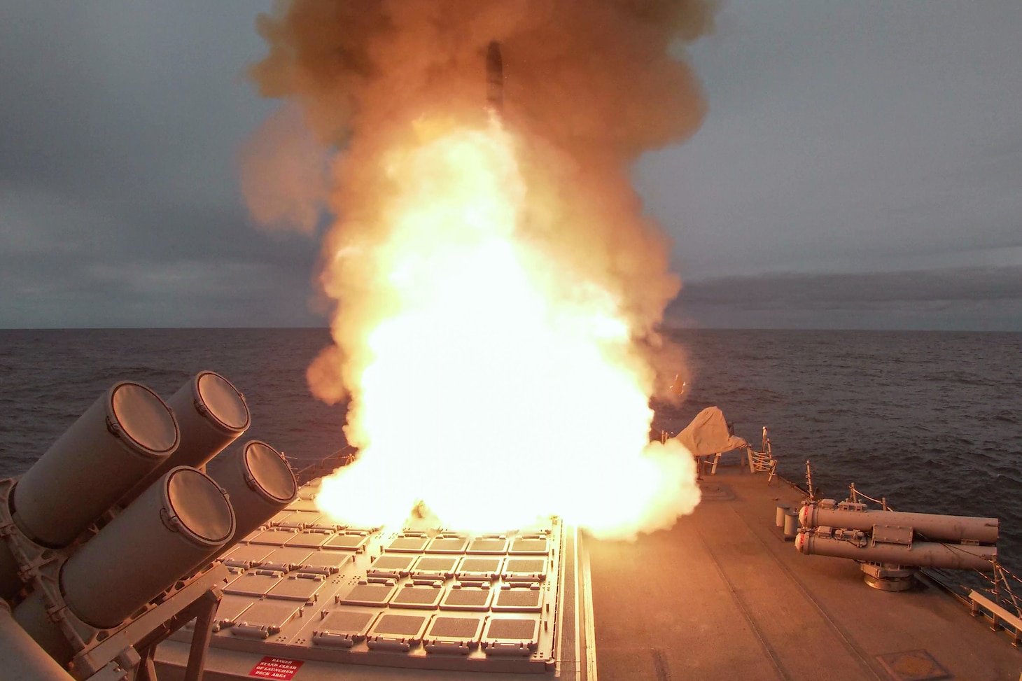 USS Ross Conducts Live Fire Missile Exercise > United States Navy ...