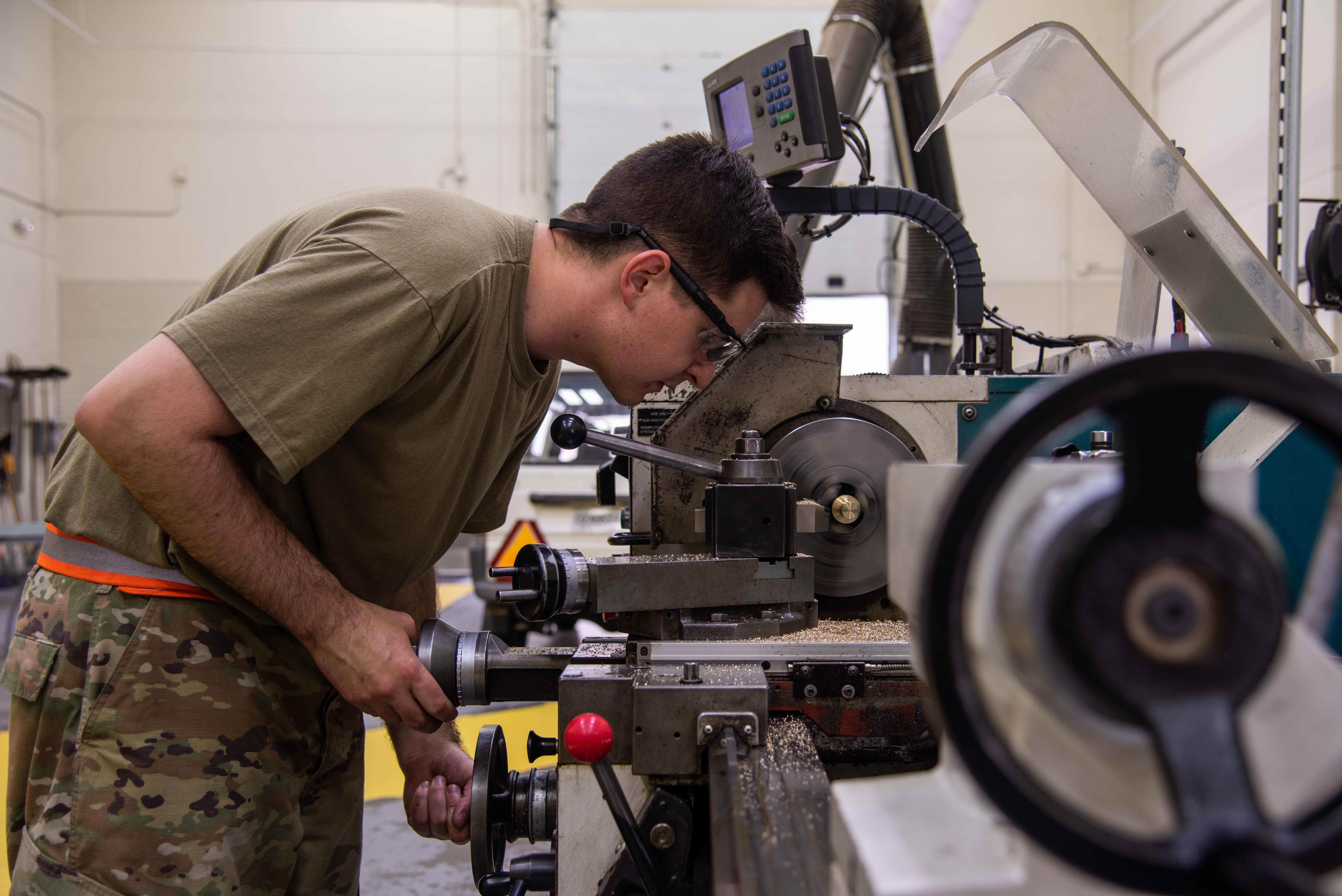 Masters of aircraft precision > McConnell Air Force Base > Article Display