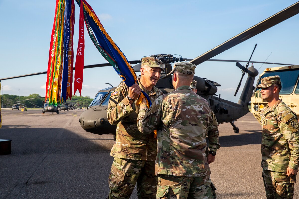 1-228th Aviation Regiment welcomes new commander, recalls record year ...