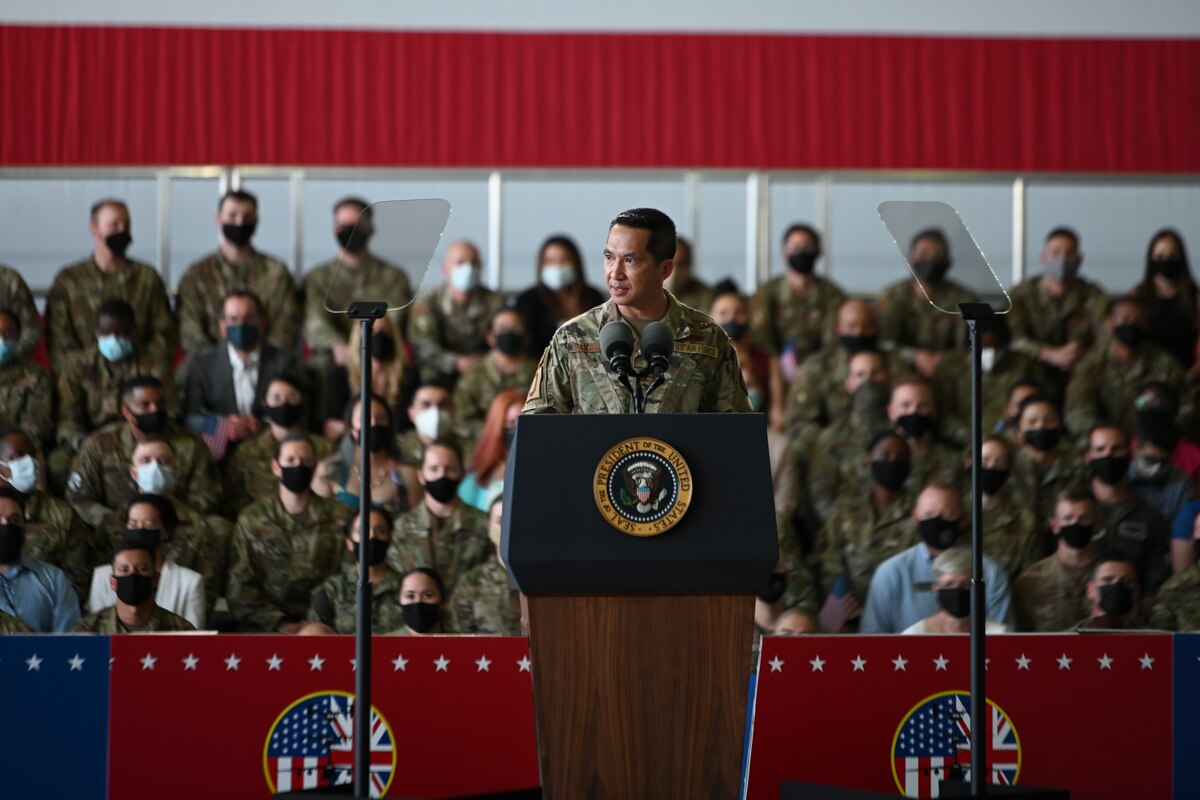 POTUS visits Team Mildenhall as first trip Overseas > U.S. Air Forces ...