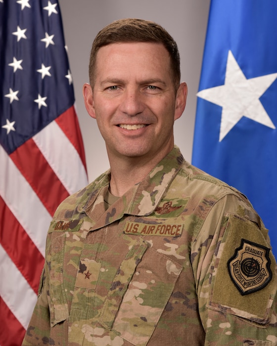 ROBERT D. DAVIS > Air Force > Biography Display