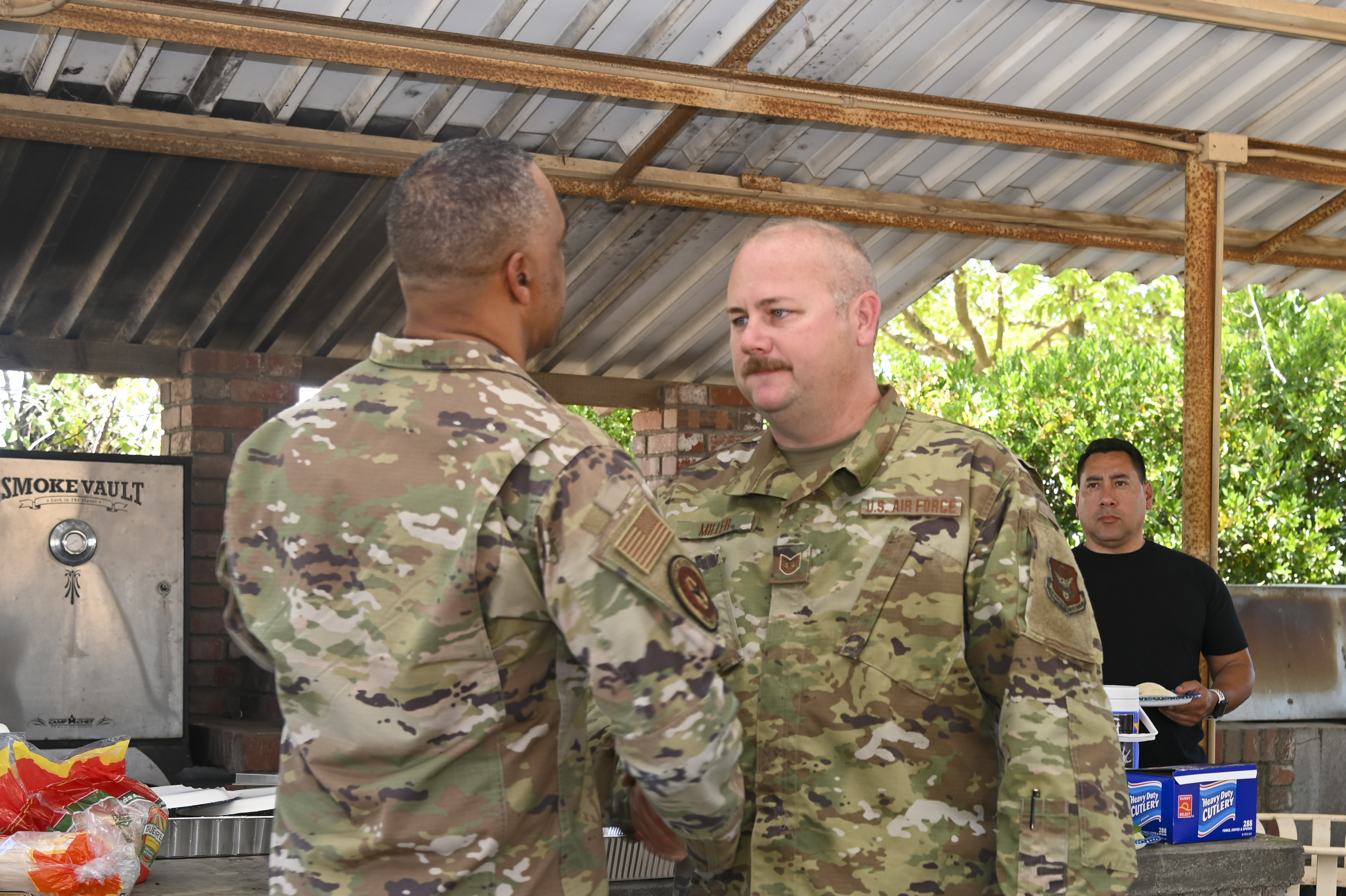 AFRC command chief, command first sergeant visit 940 ARW > Air Force ...