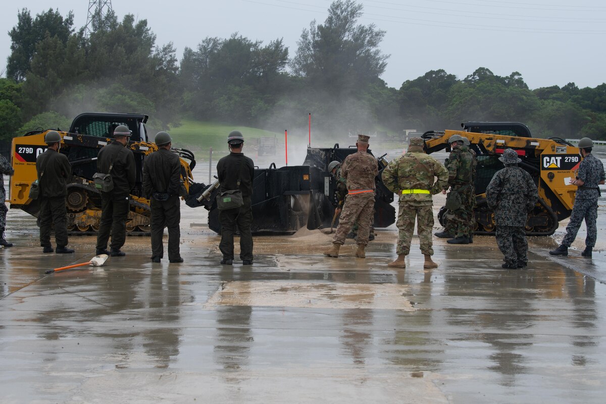 18 CEG conducts joint RADR training > Kadena Air Base > News