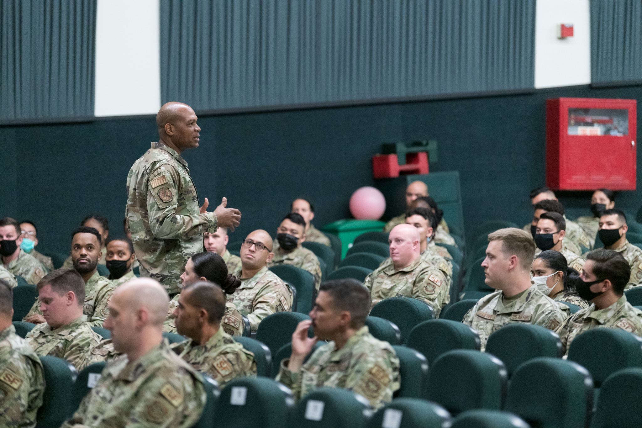 Brig. Gen. Collins visits Travis defenders > 349th Air Mobility Wing ...