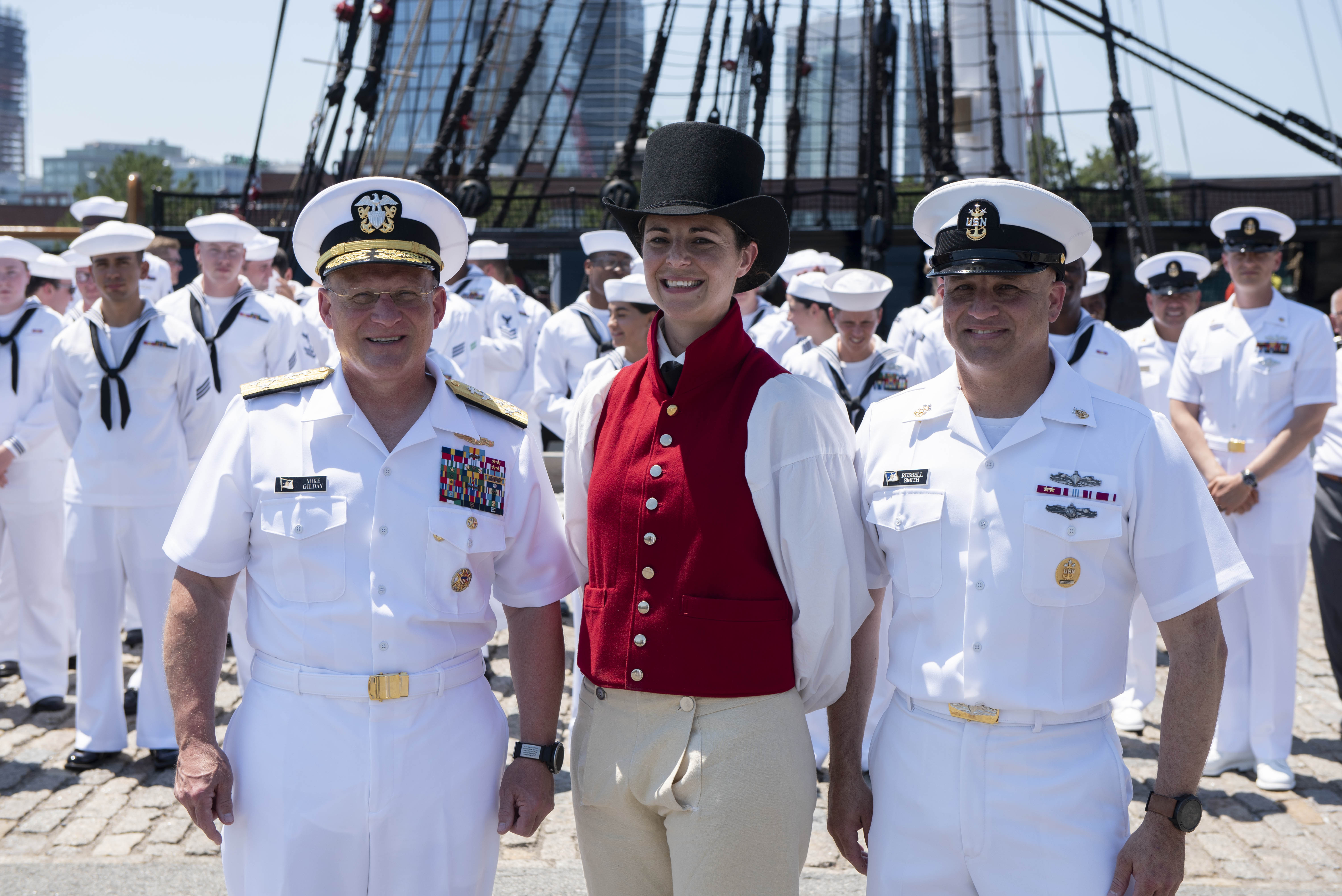 CNO presents the Meritorious Unit Commendation to the crew of USS ...