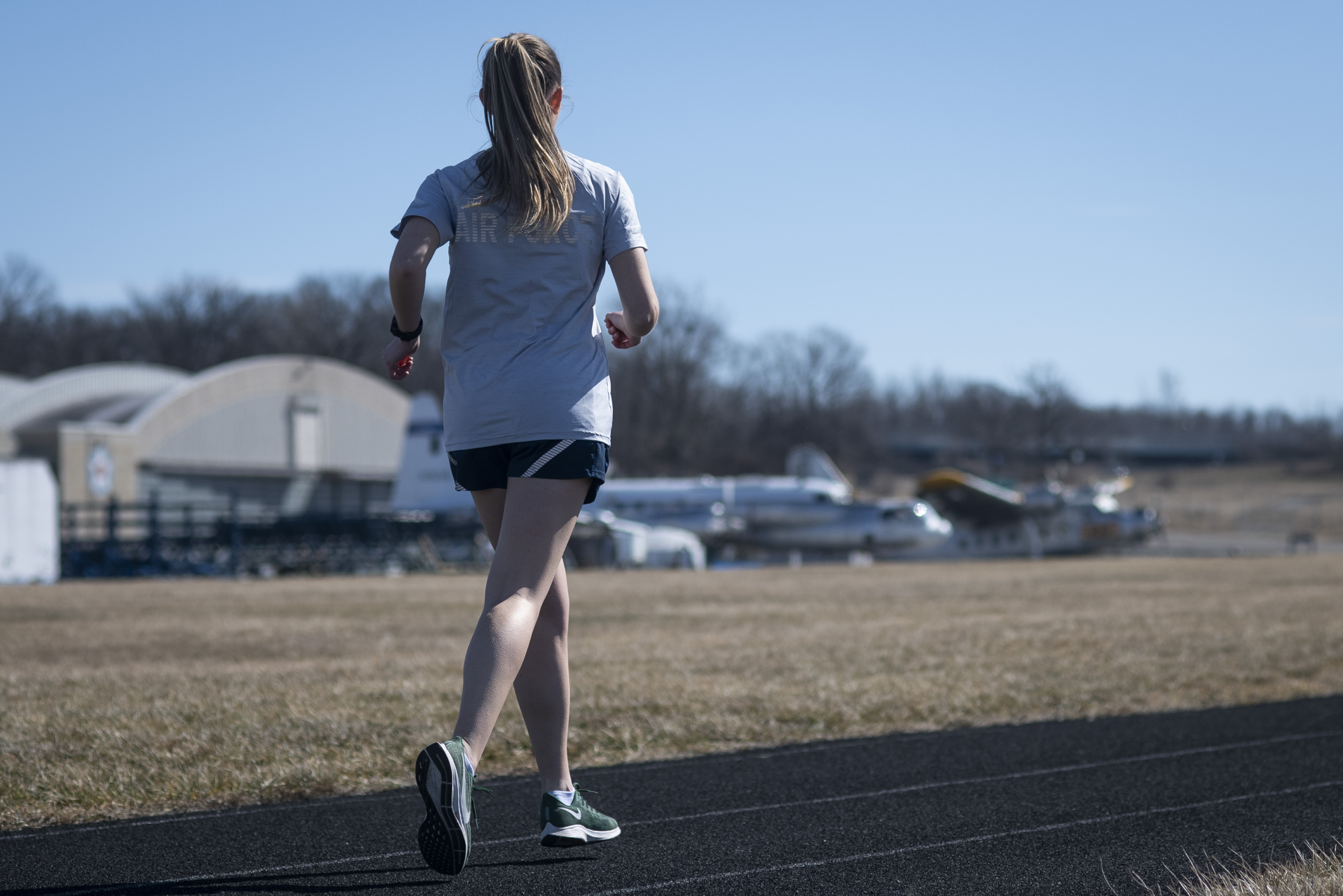 Air Force finalizes PT uniform design; will begin production process ...