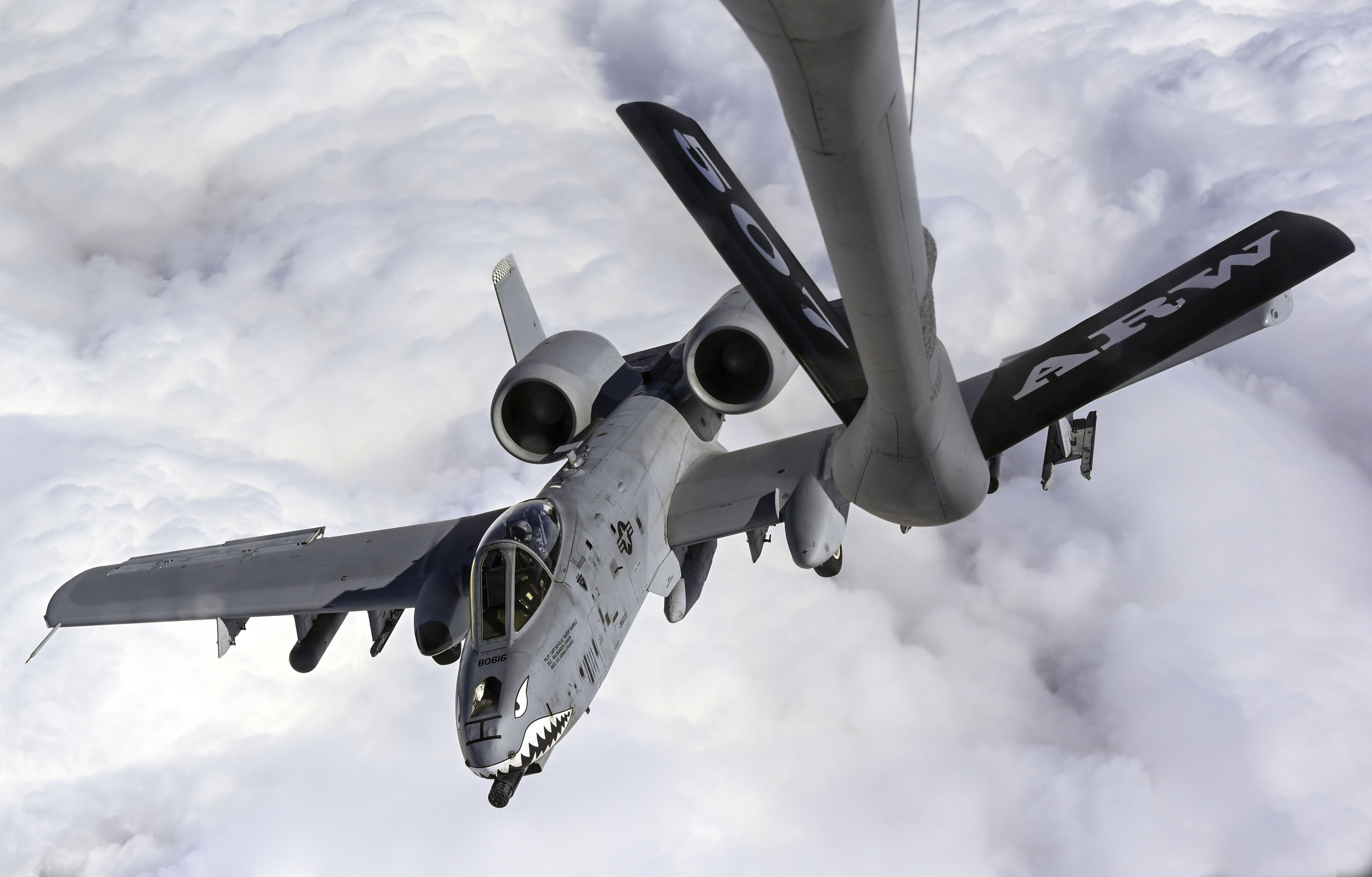 A-10s refuel with Okies > 4th Air Force > Article Display