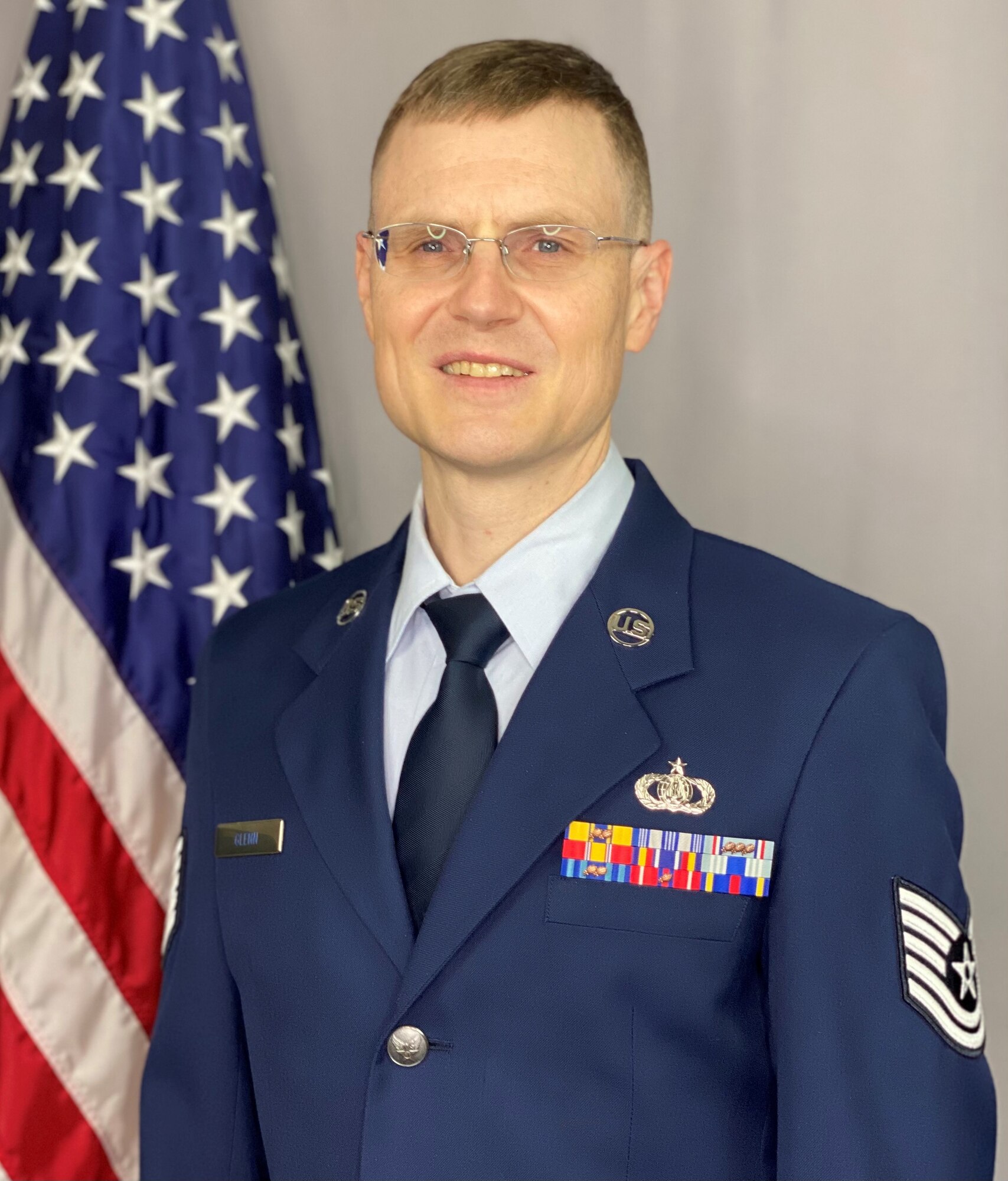 Ronald Glenn > Air Force Bands > Display