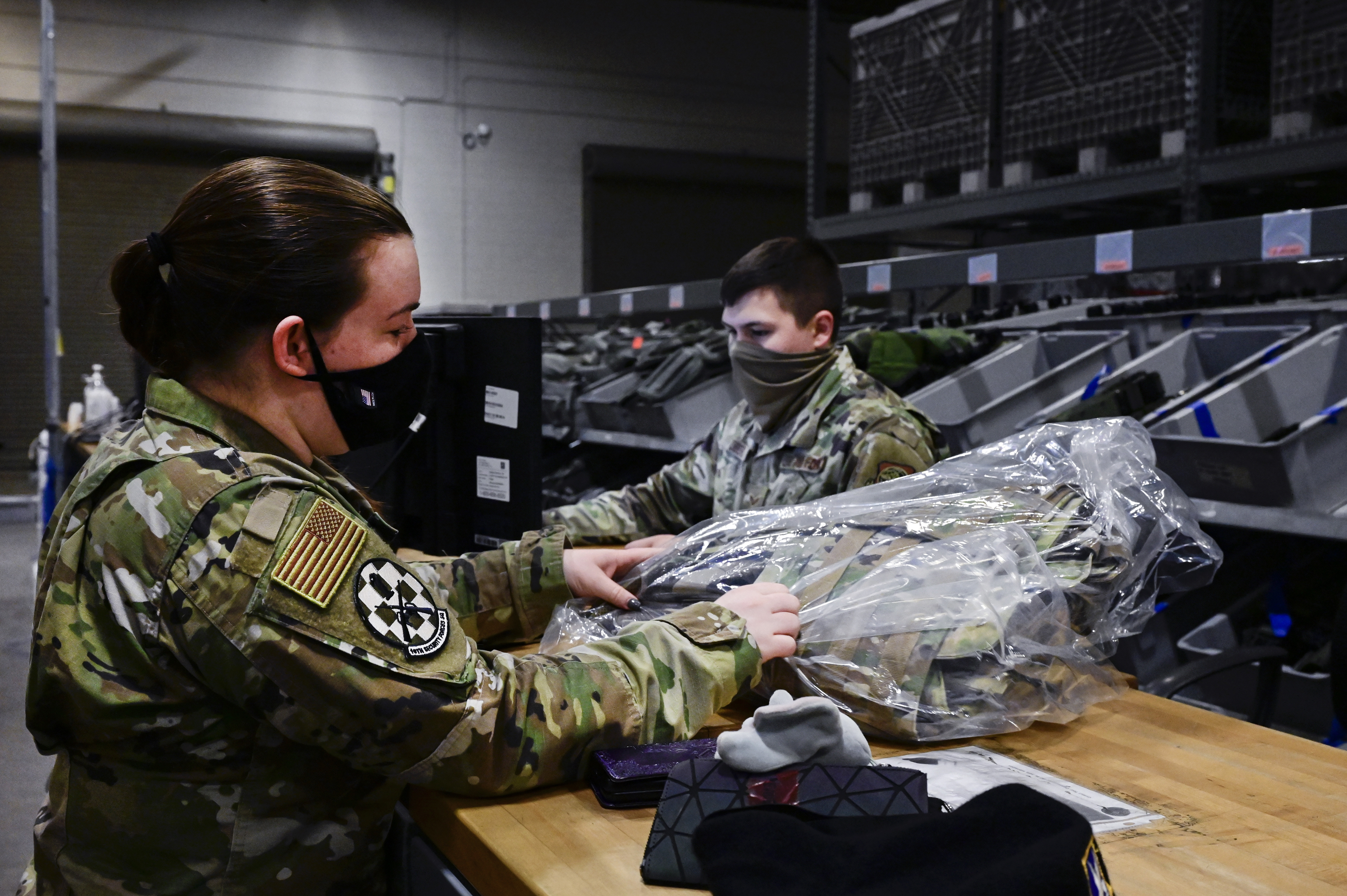 19th SFS female defenders receive new body armor > Little Rock Air ...