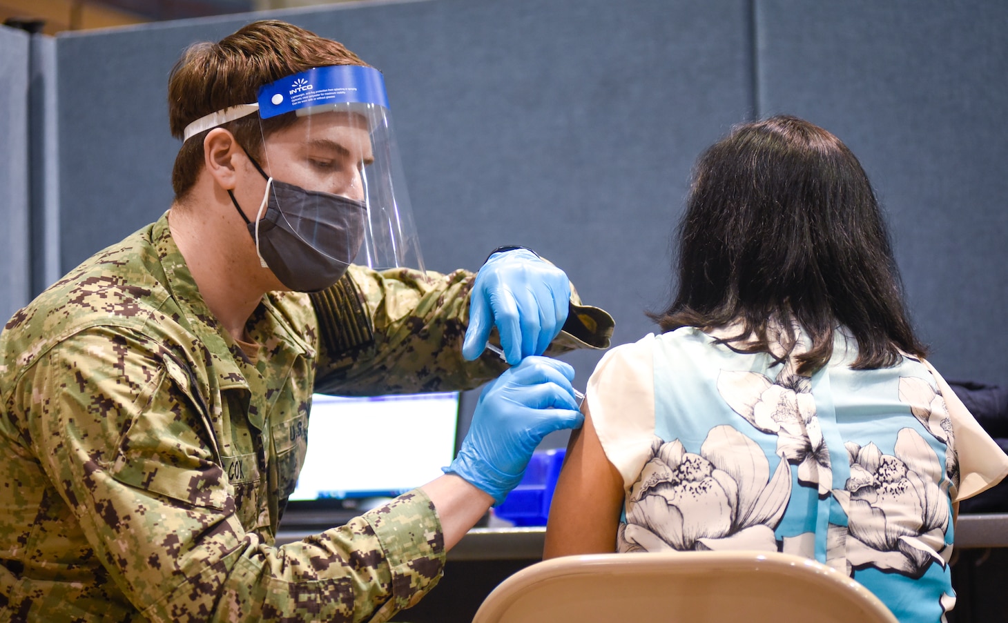 MCPON Visits Sailors Supporting Community Vaccination Center > United ...