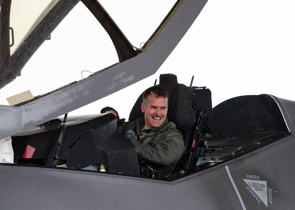 388th Operations Group welcomes new leader > 388th Fighter Wing ...