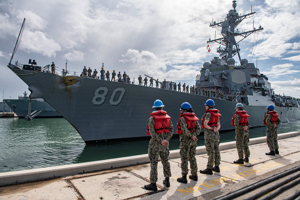 USS Roosevelt (DDG80) Begins Second FDNF-E Patrol > U.S. Naval Forces ...