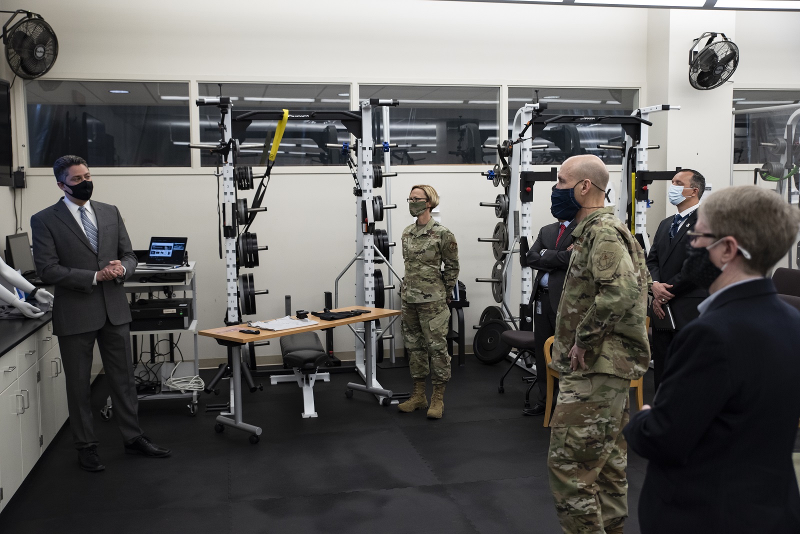 VCSAF tours AFRL’s 711th Human Performance Wing > Air Force > Article Display