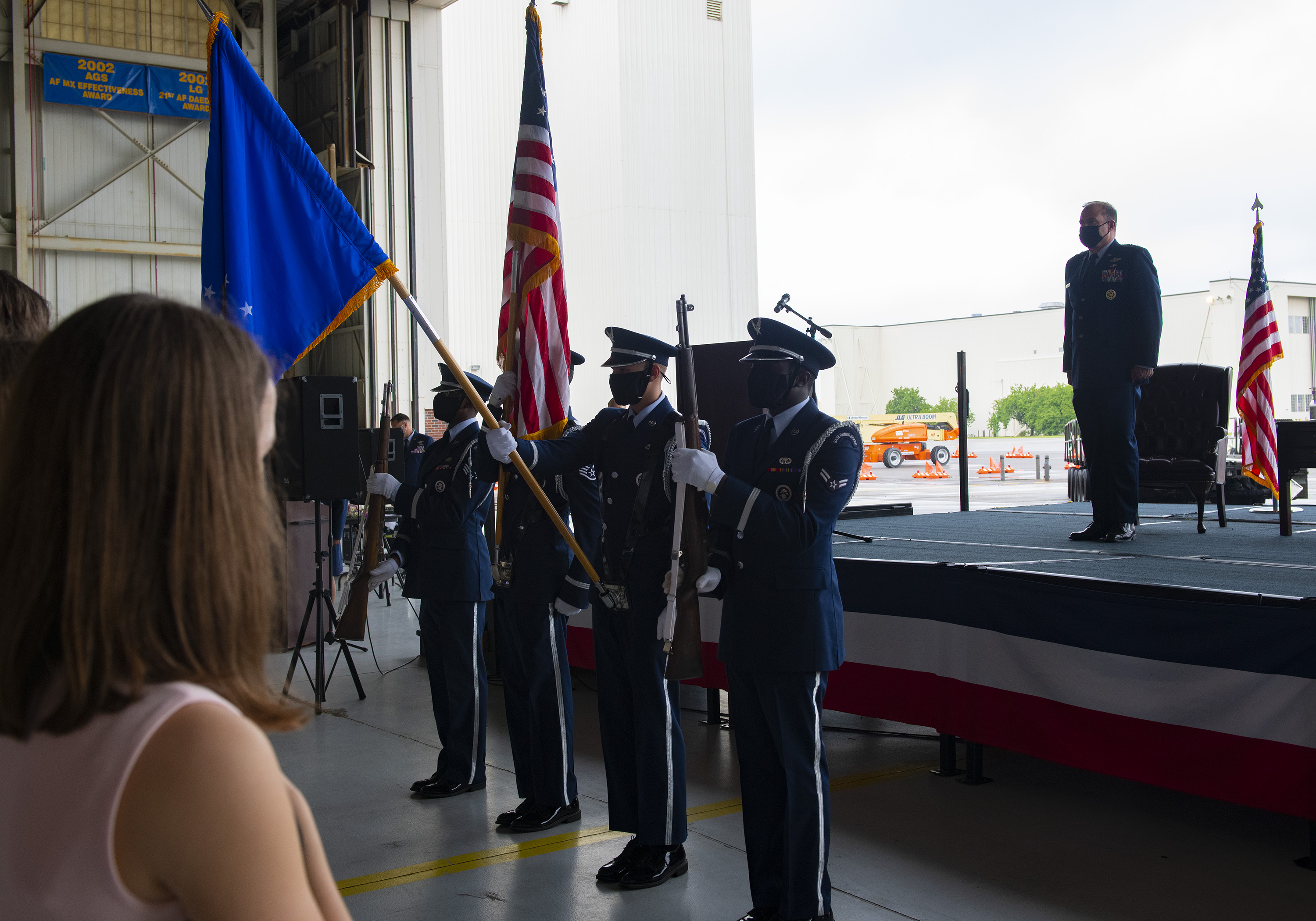 437th AW welcomes new commander