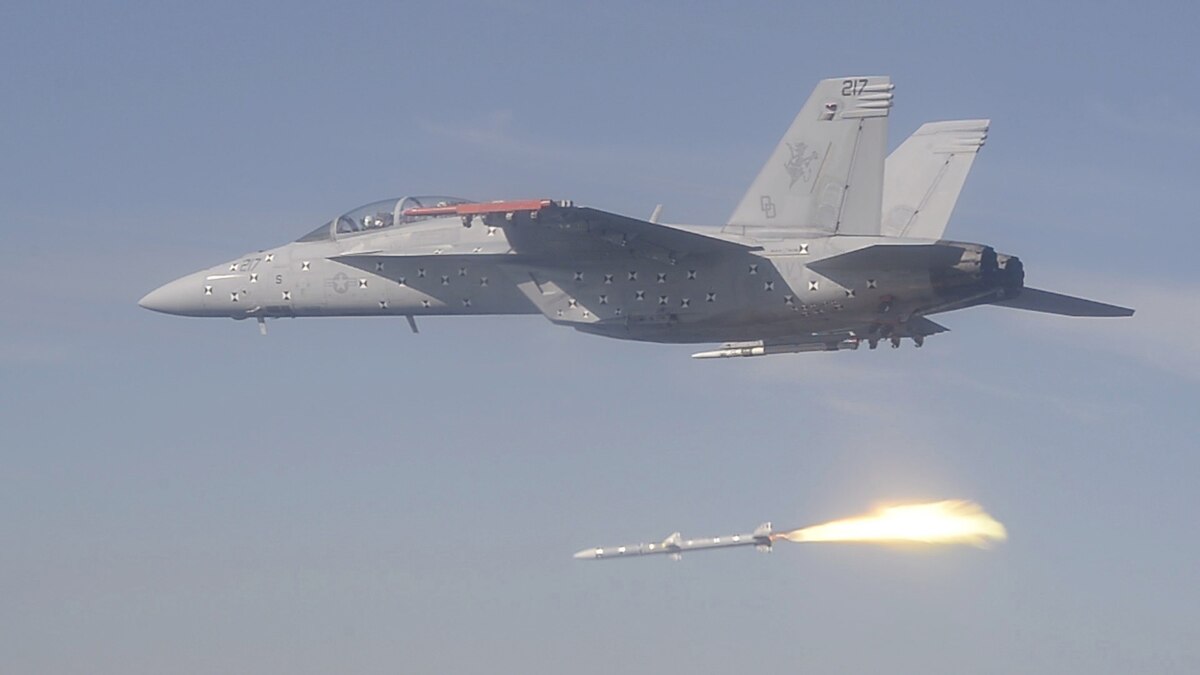 AMRAAM completes two more shots > Eglin Air Force Base > Article Display