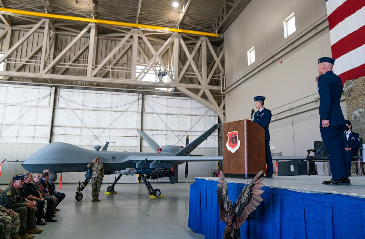 Hunters welcome new 432nd WG/432nd AEW commander > Creech Air Force ...