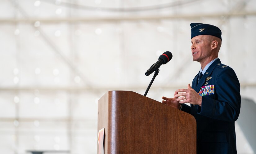 Hunters welcome new 432nd WG/432nd AEW commander > Creech Air Force ...