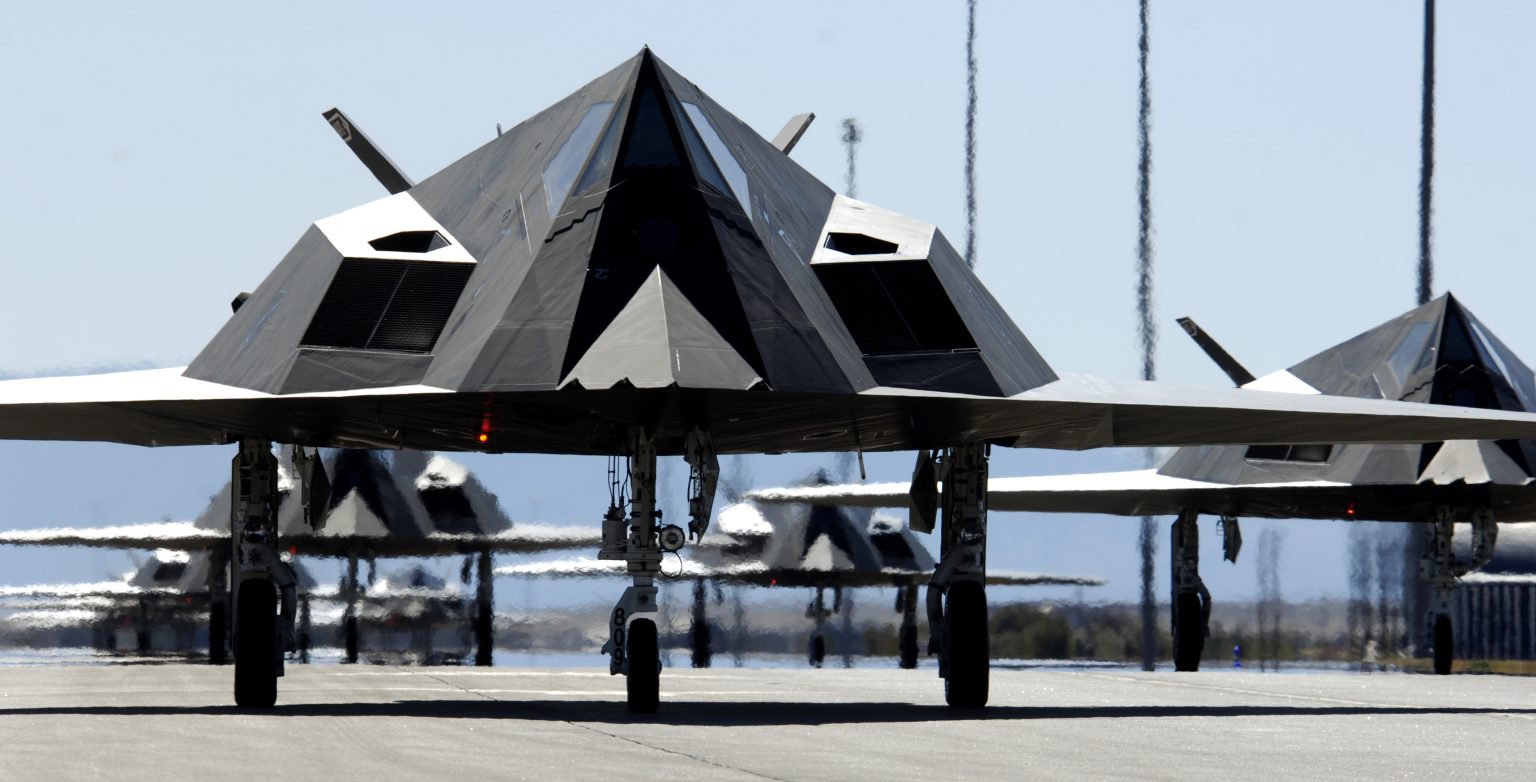 Airframe: The F-117 Nighthawk > > Display