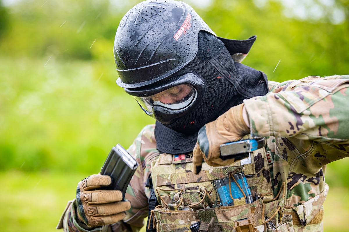 422, 423 SFS come together for Force on Force training > 501st Combat ...