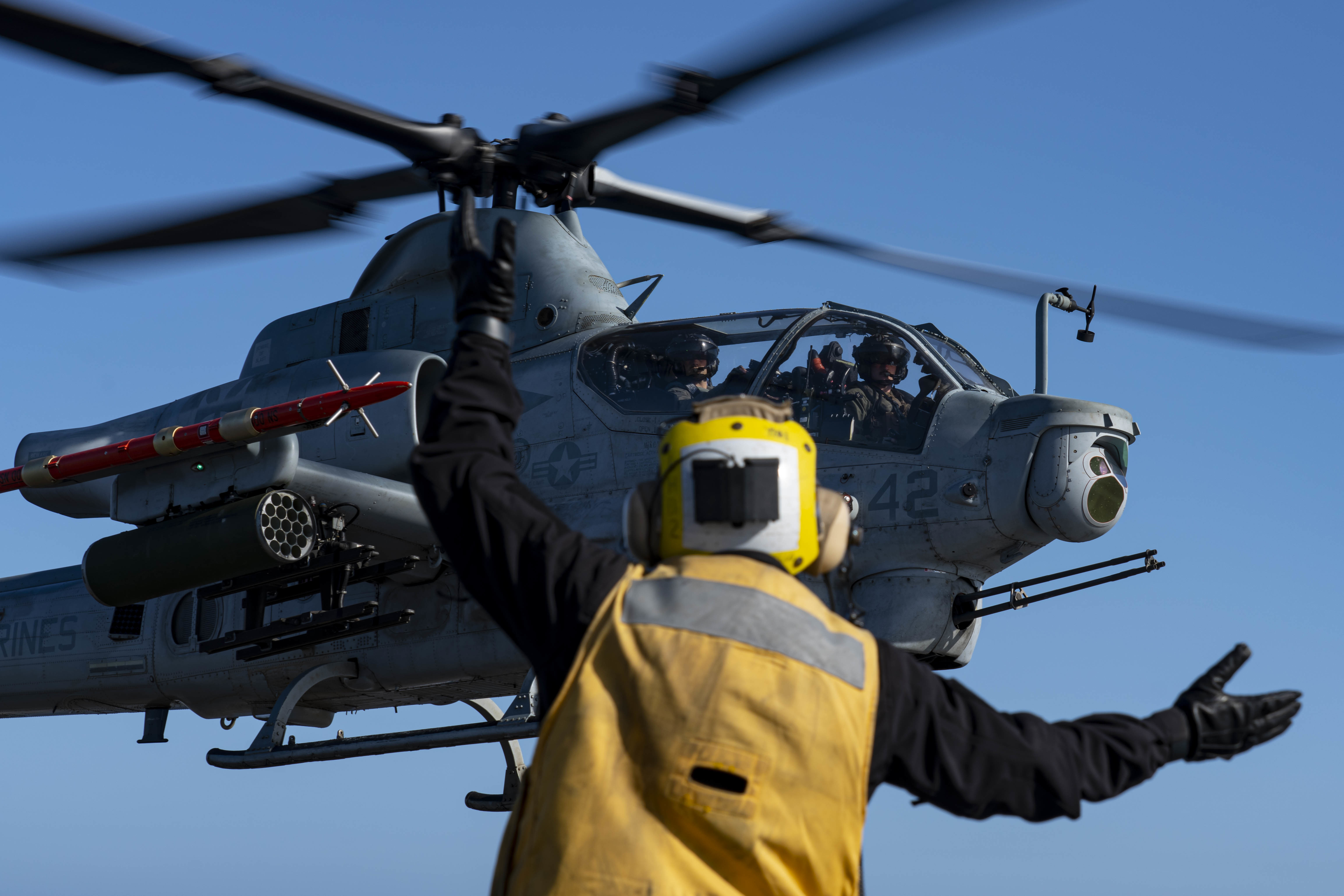 Essex ARG, 11th MEU Conduct Integrated Training > United States Navy ...
