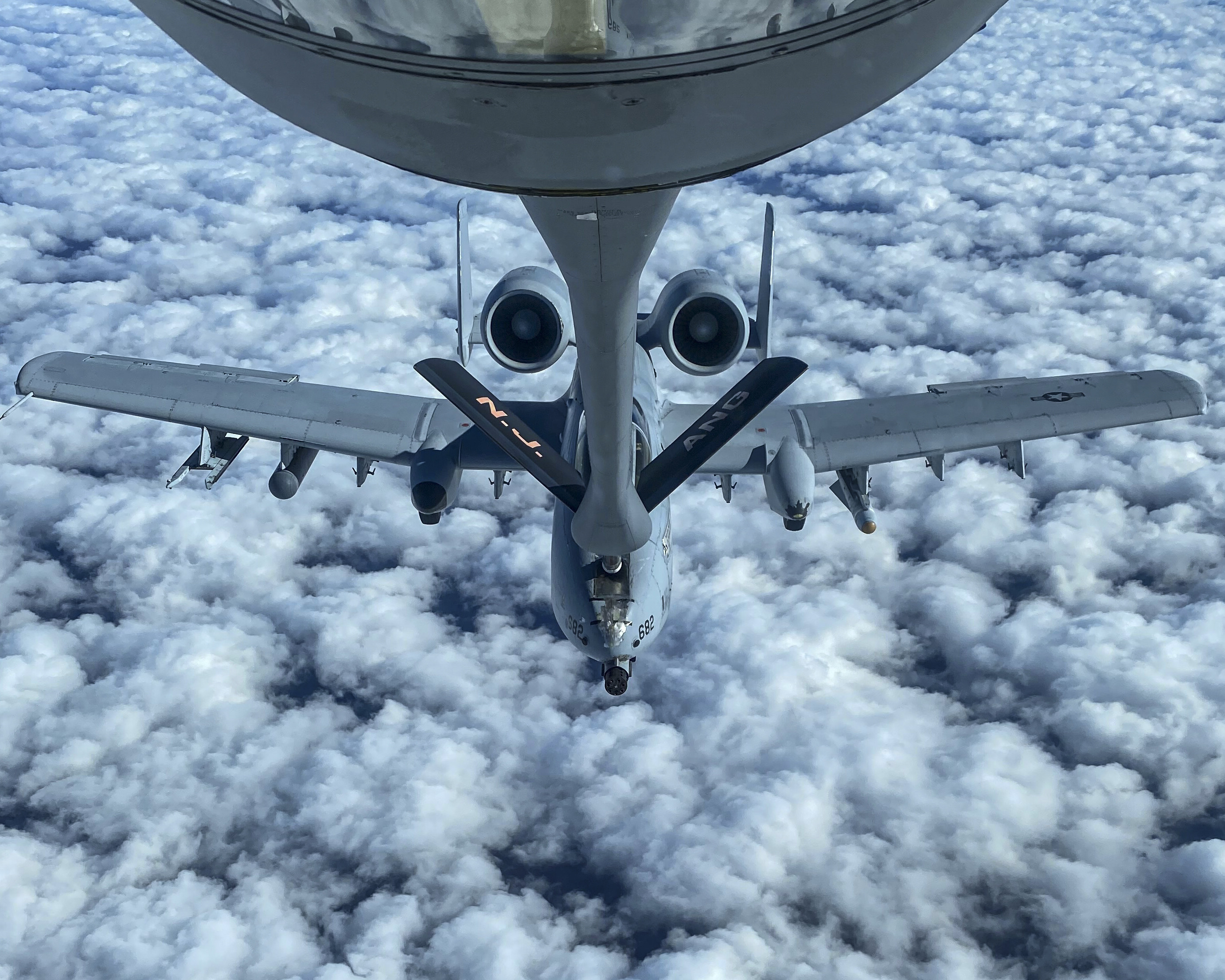 141st ARS refuels warthog