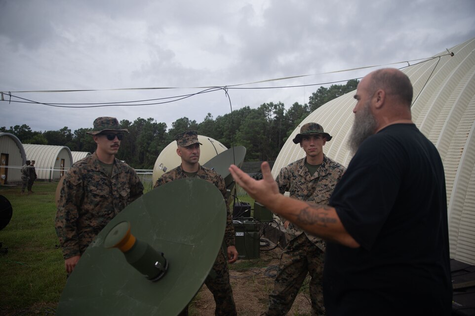 "Pressurized" Training Prepares 22nd MEU > II Marine Expeditionary ...