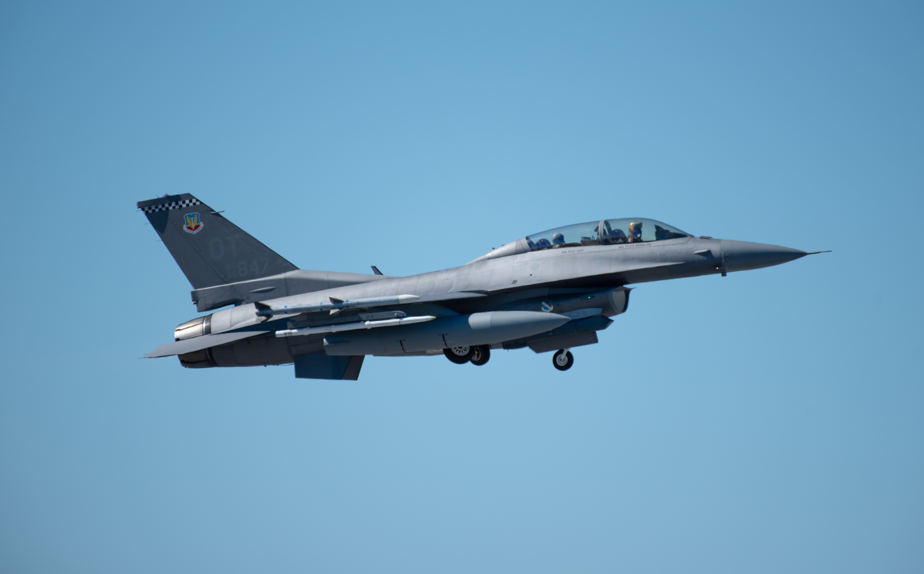 Test Trifecta: Orange, Emerald, and Black Flag combine to enhance large ...