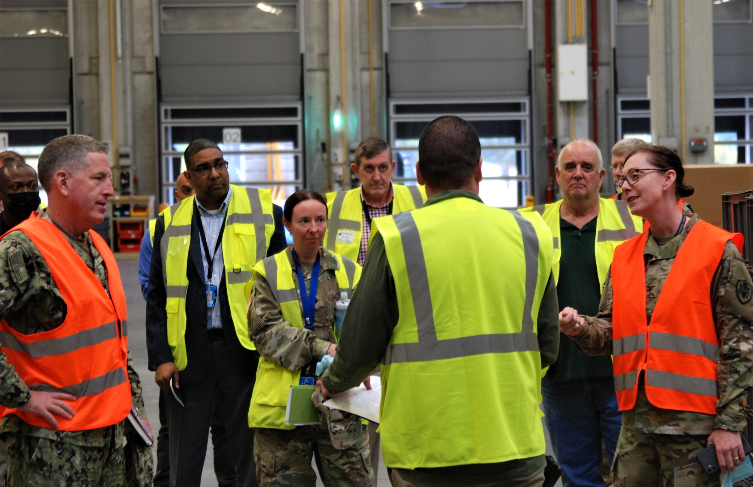 DLA Logistics Operations director visits DDDE > Defense Logistics ...