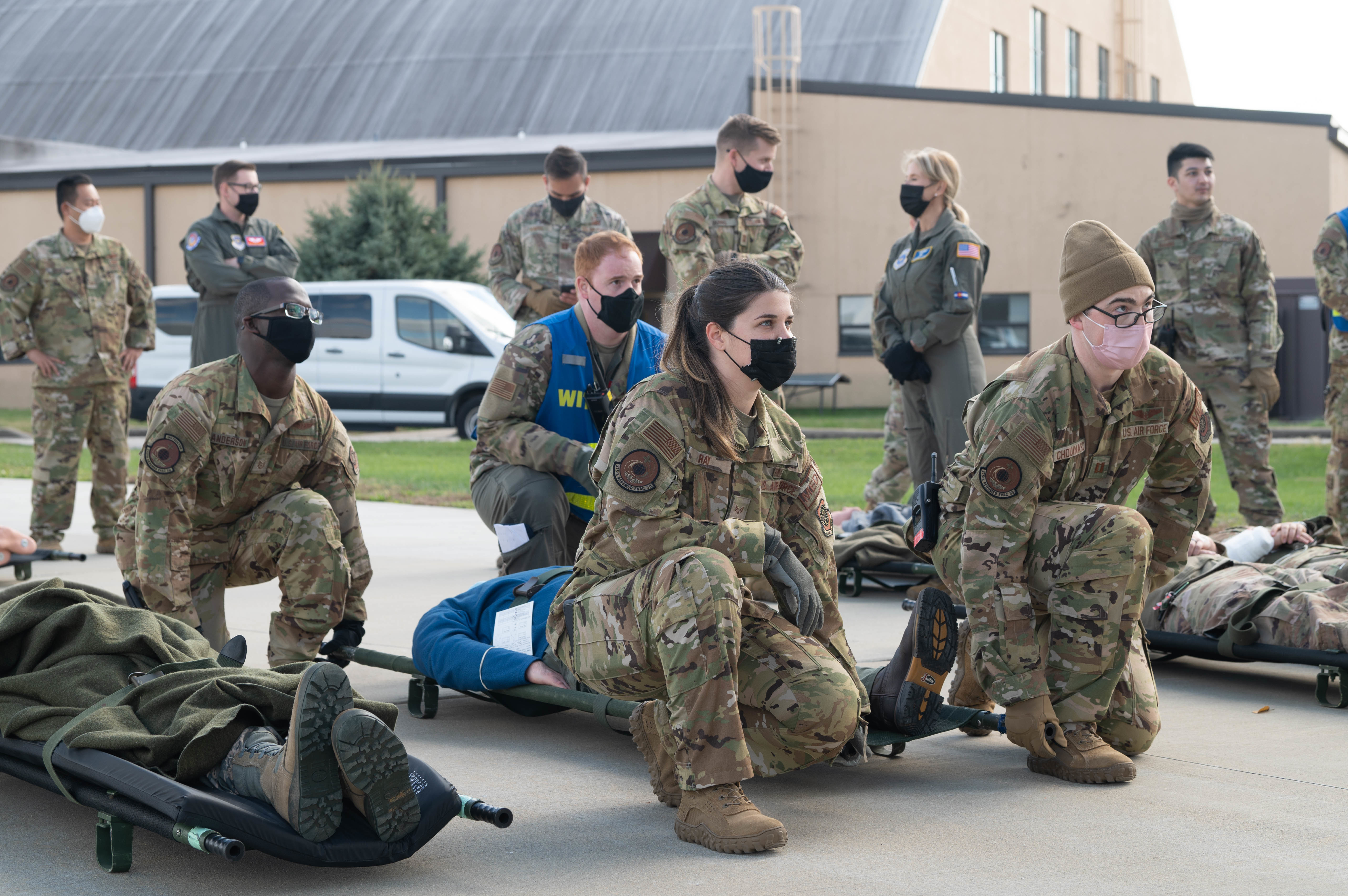 375th AES conducts aeromedical evacuation exercise > Scott Air Force ...