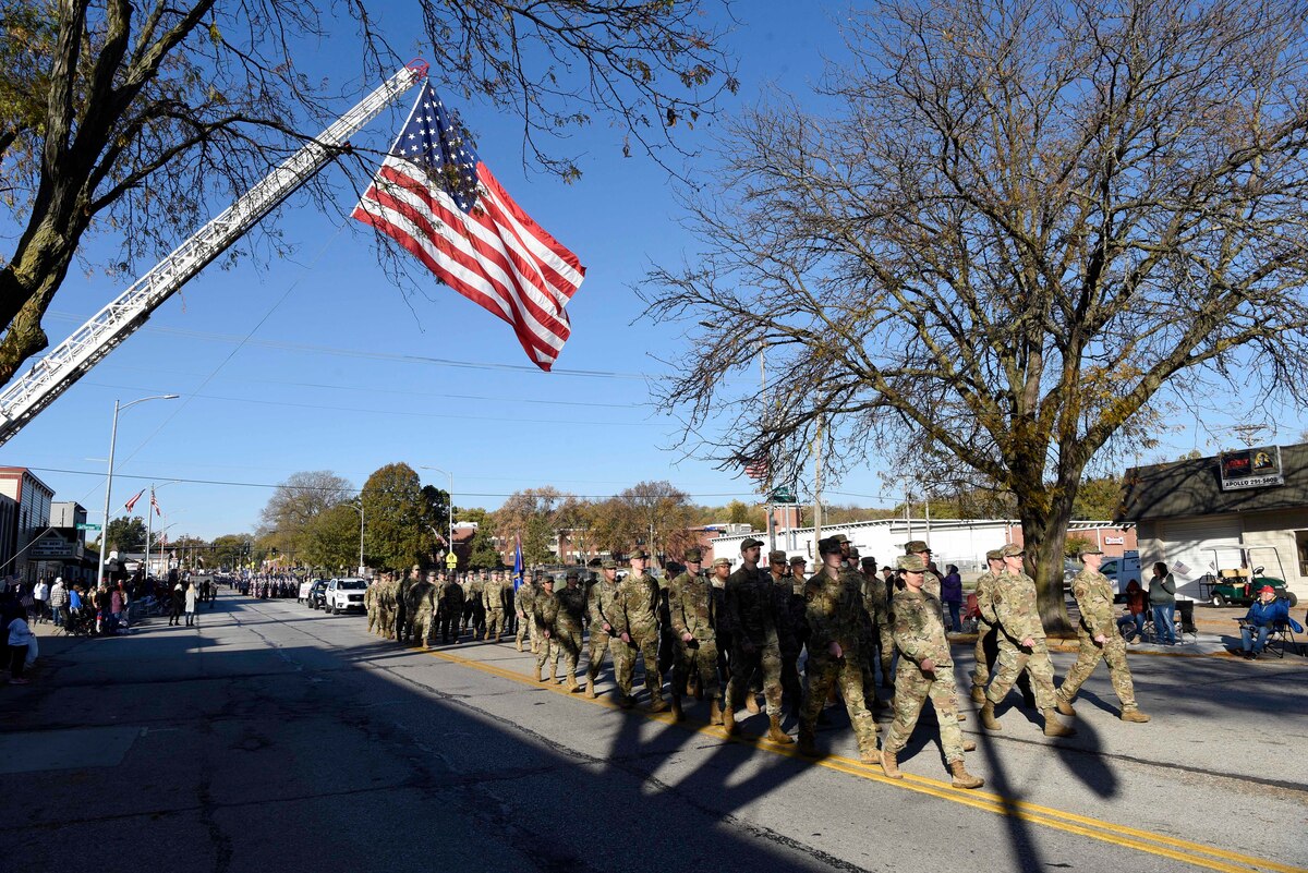 Offutt AFB participates in local Veterans Day Parade > Offutt Air Force ...