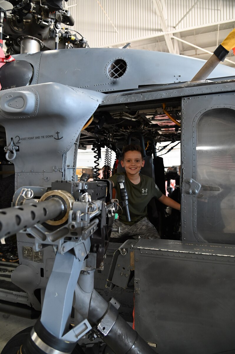 920th RQW Family Day draws more than 1,500 to Patrick SFB > 10th Air ...