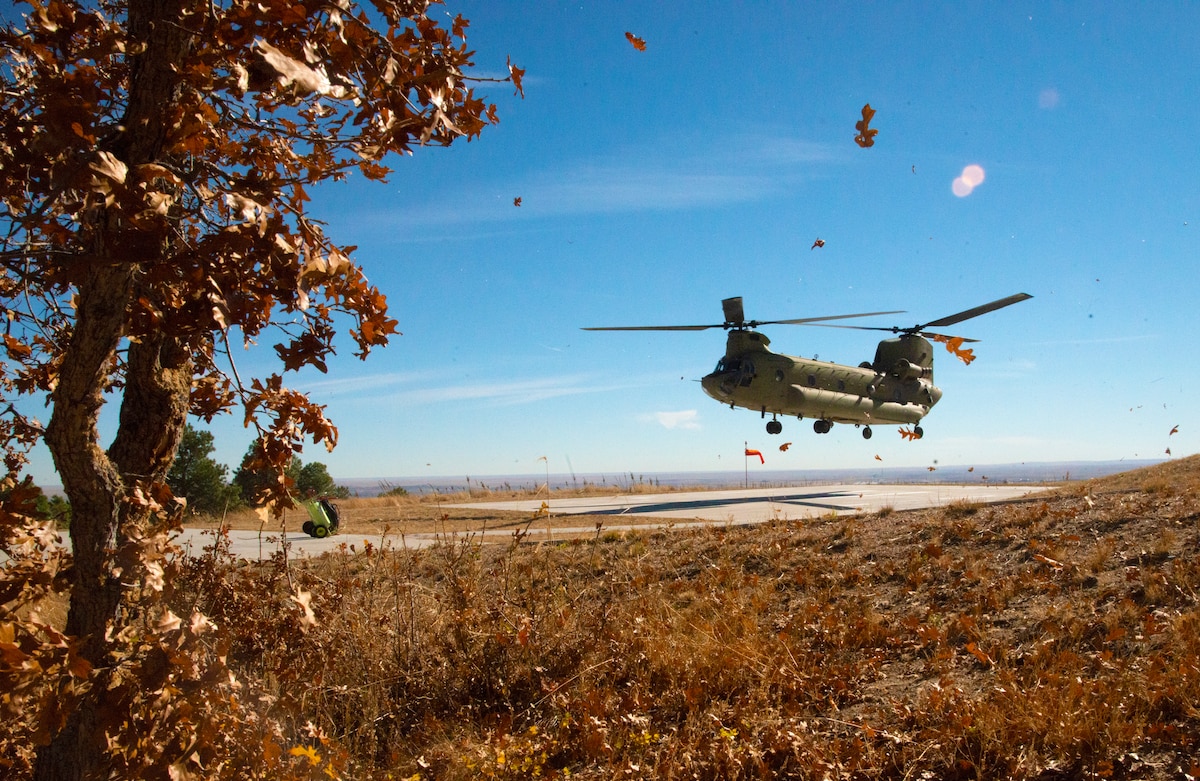 CH-47 Chinook lands at CMSFS > Peterson and Schriever Space Force Base ...