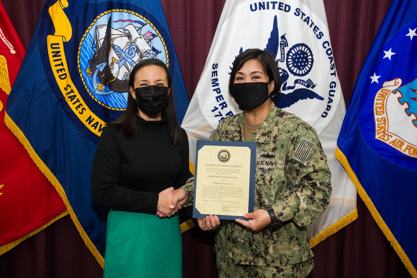 Under Secretary of the Air Force Reenlists Sister > United States Navy ...