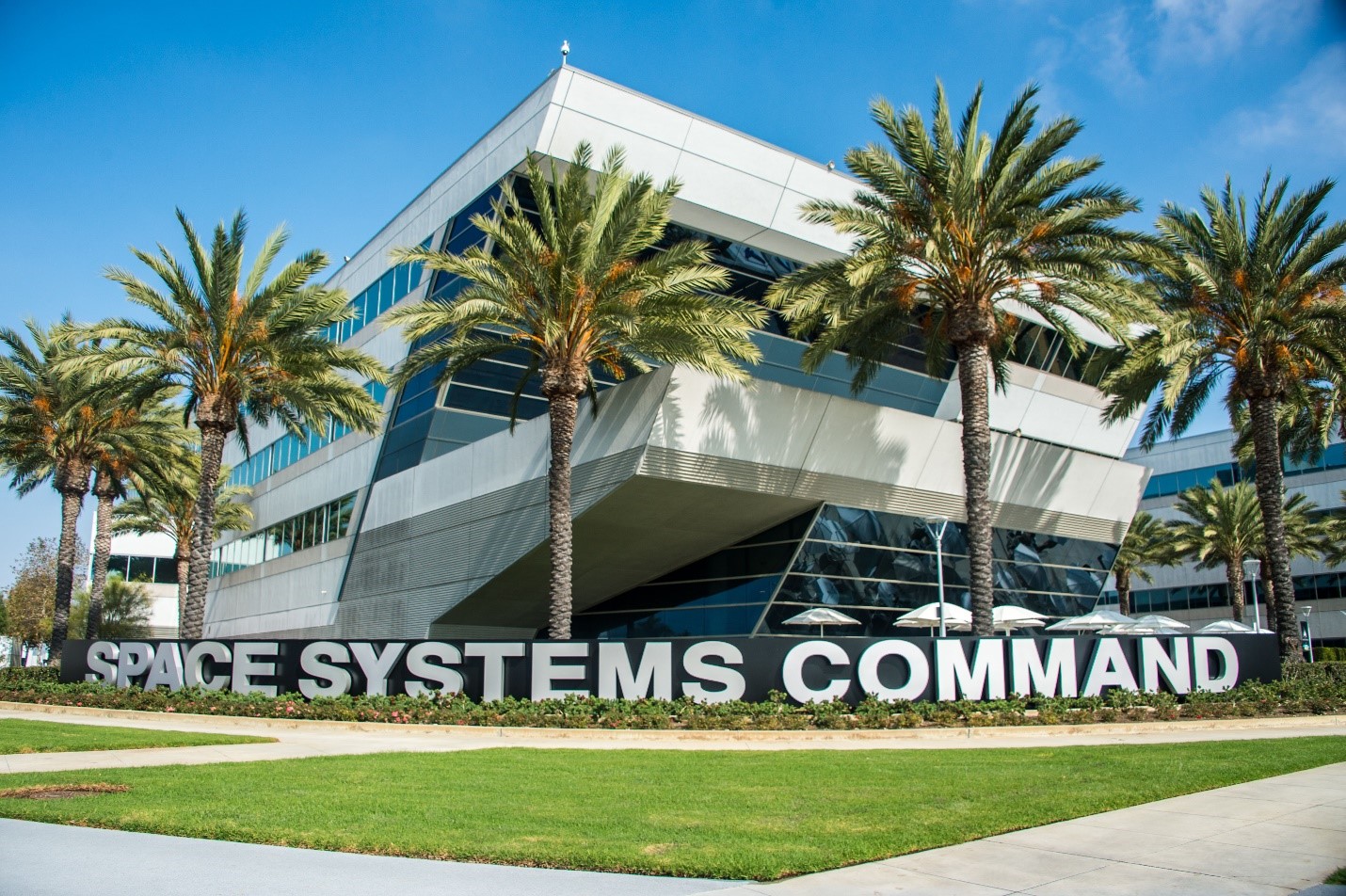Space Systems Command Unveils New Emblem Display > Space Systems Command > Article Display