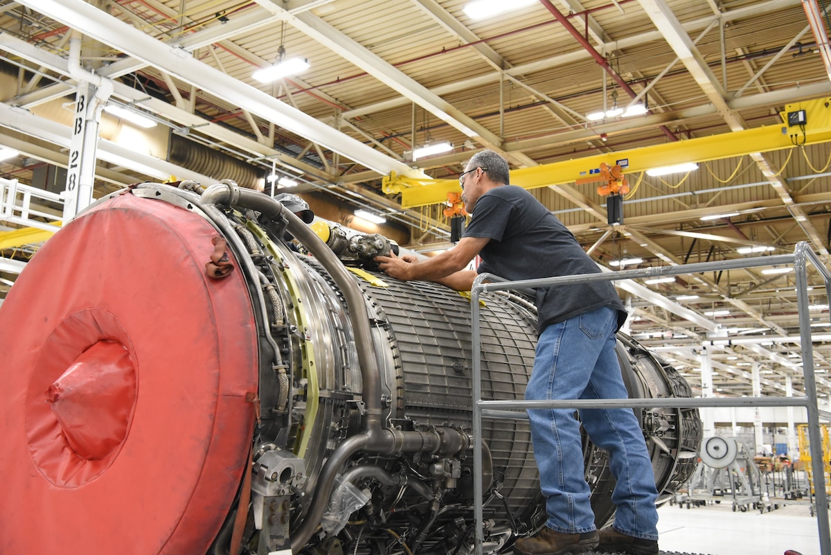 Last F101 engine completes maintenance > Tinker Air Force Base ...