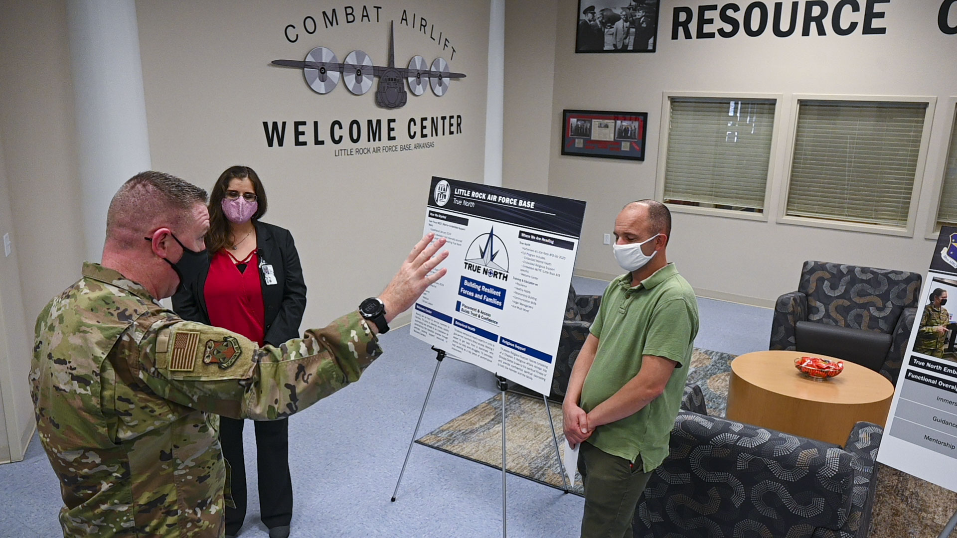 18th Air Force command chief visits LRAFB > Air Mobility Command ...