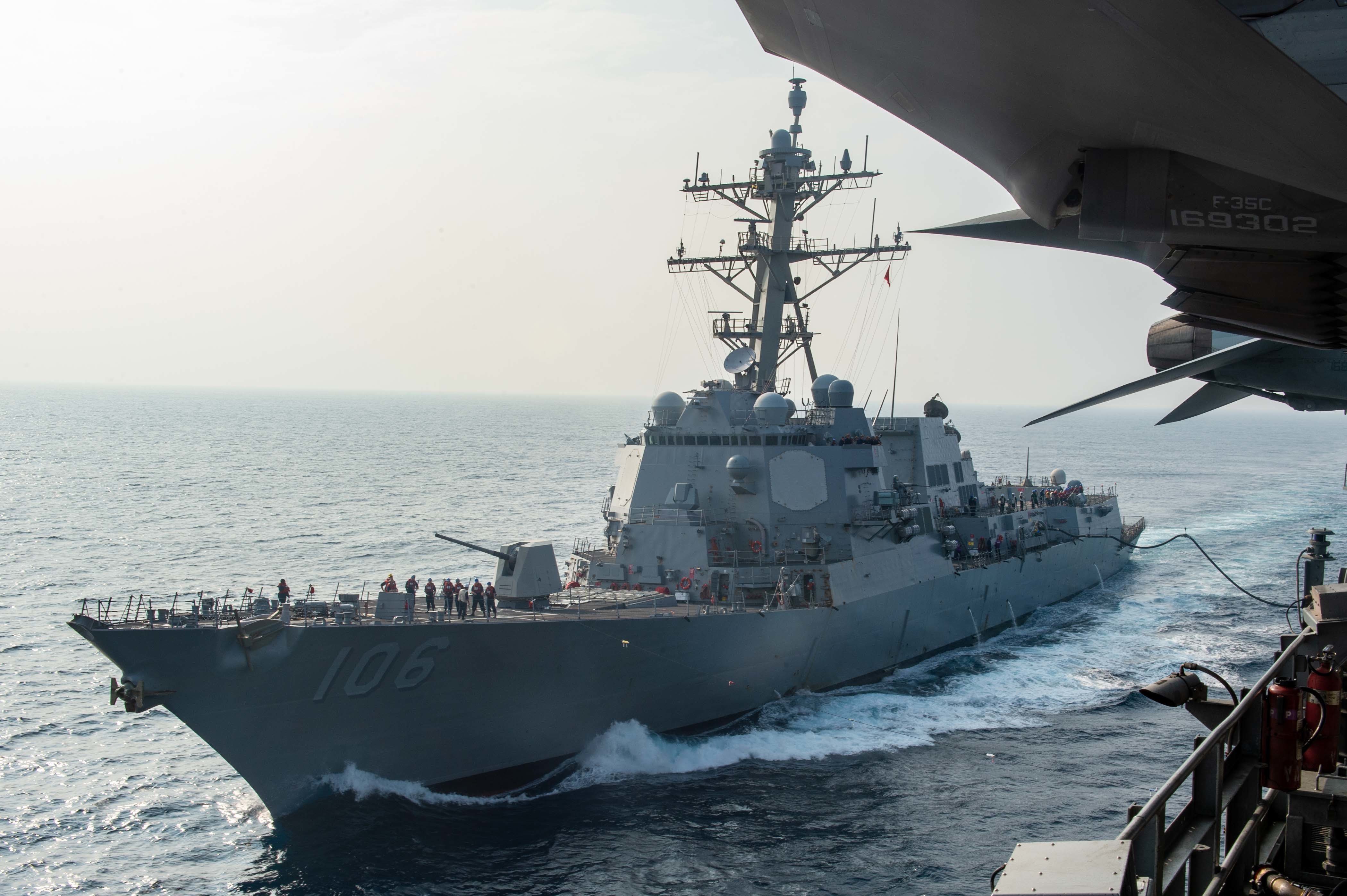 211013-N-RO680-1079