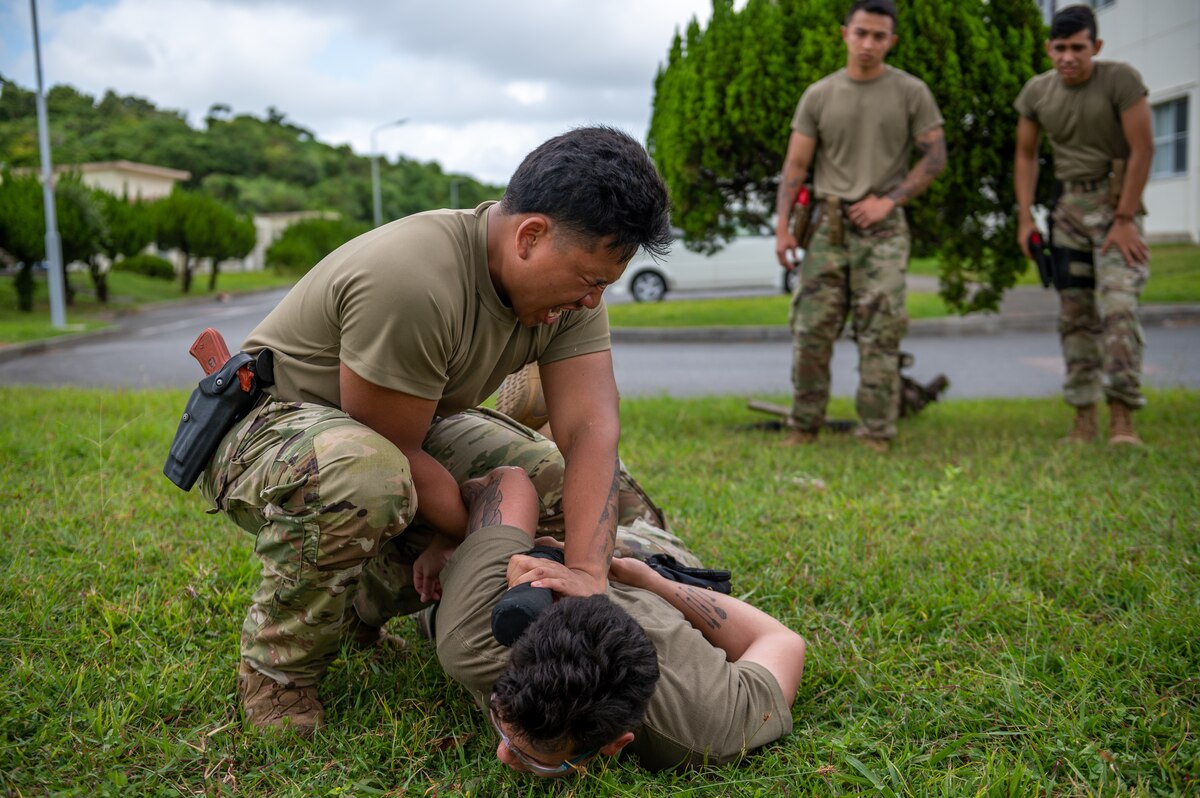 18th SFS undergo OC exposure training > Kadena Air Base > News