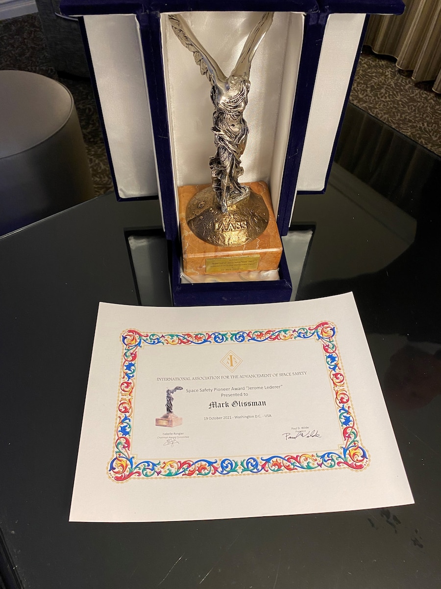 International Space Safety Pioneer award given to top Air and Space ...
