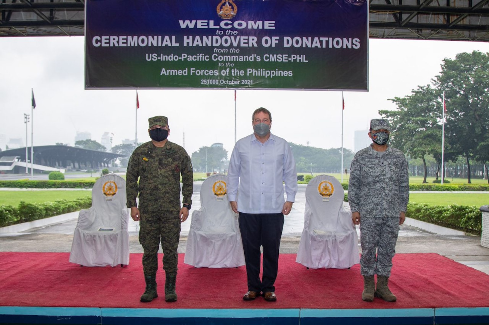 U.S. Military Donates COVID-19 Vaccine Cold Storage Units to the Armed ... U.S. Military Donates COVID-19 Vaccine Cold Storage Units to the Armed ...