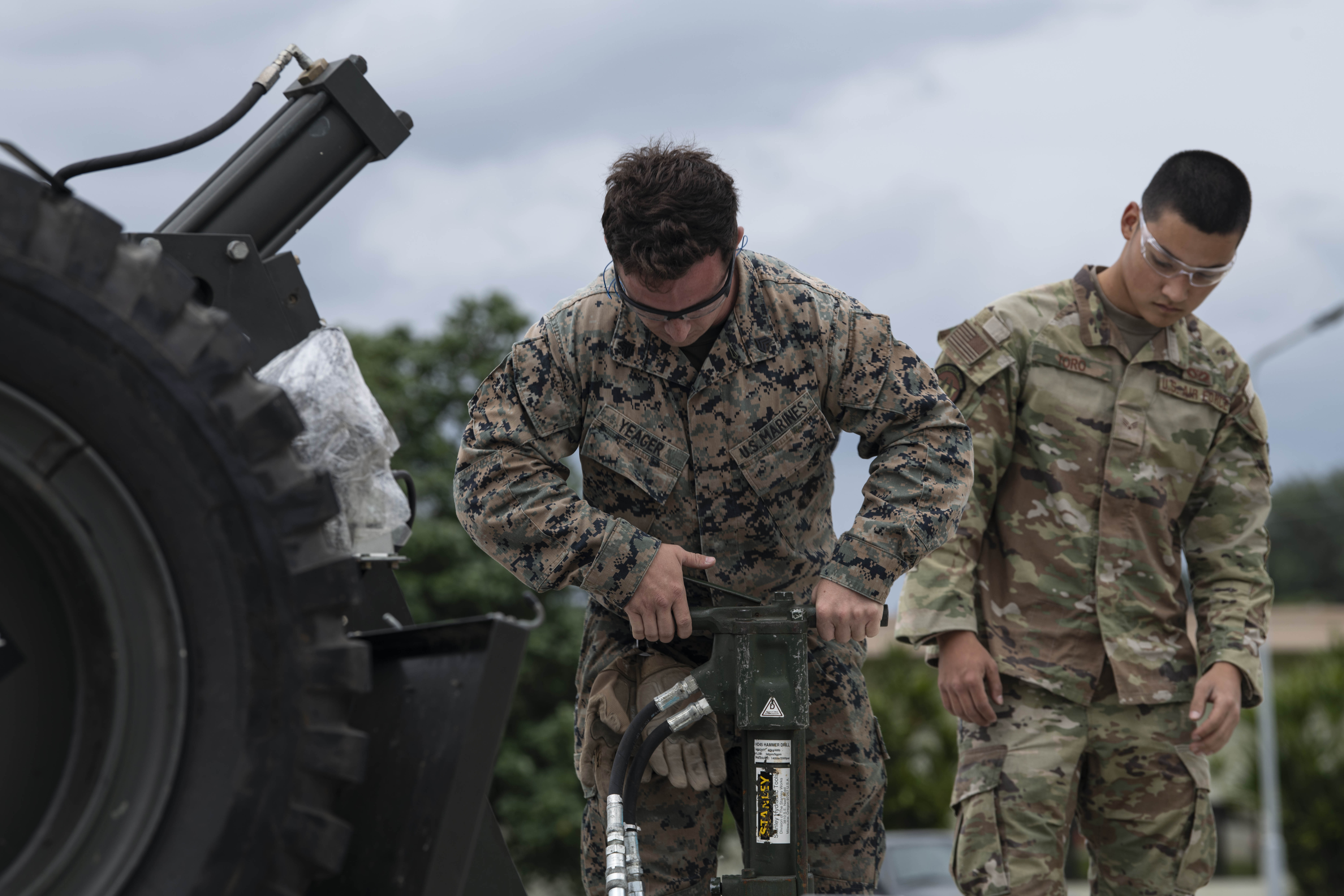 USAF, USMC, USN get a cut of Prime BEEF > 5th Air Force > Article Display