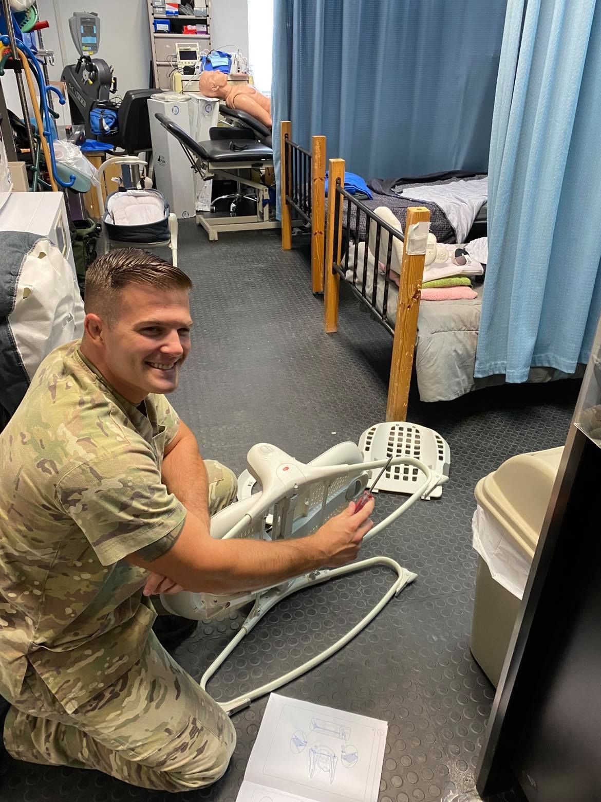 AUAB medics adapt to support Afghanistan evacuation > 55th Medical ...