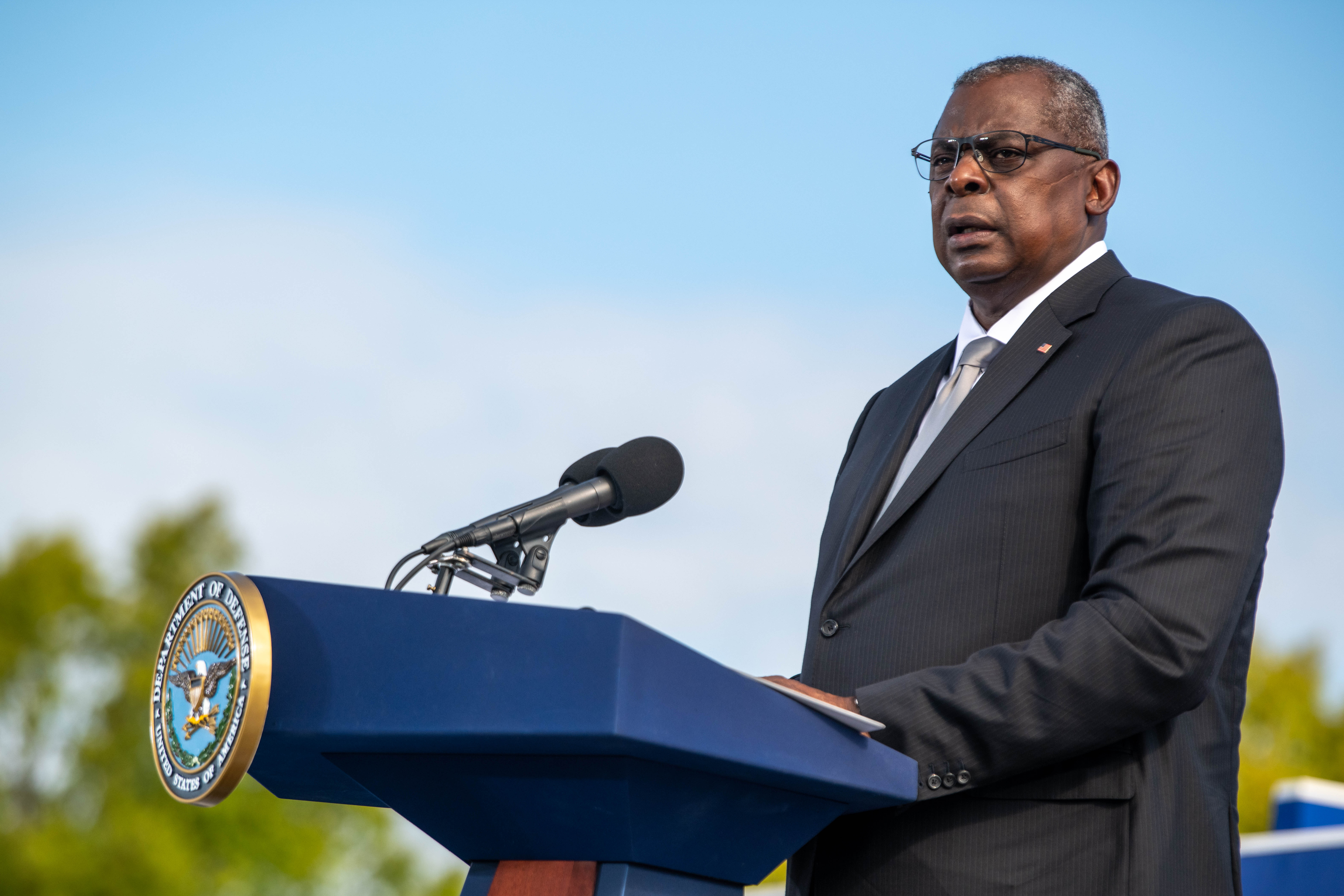 Secretary Of Defense Current: Lloyd Austin Defense Secretary – IBZN