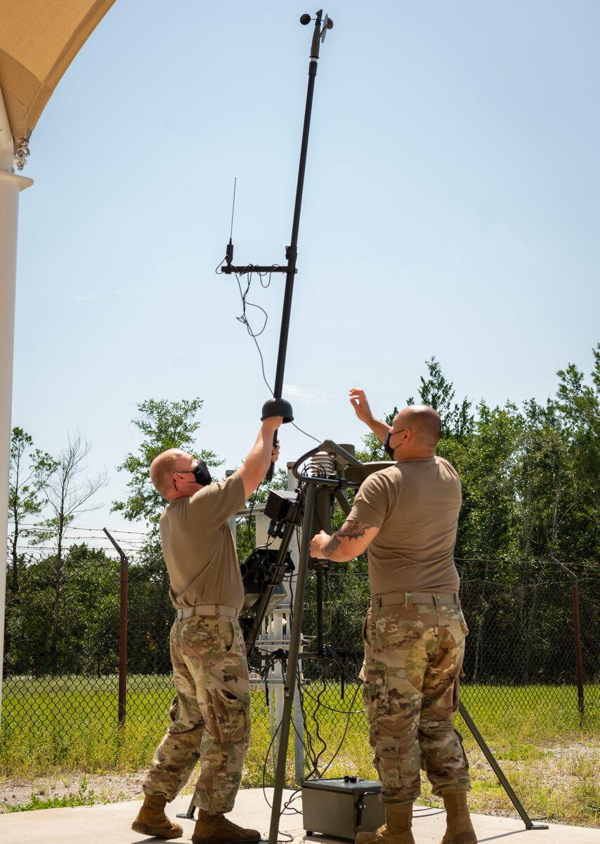 2nd CWSS hosts deployed weather systems training > Hurlburt Field ...