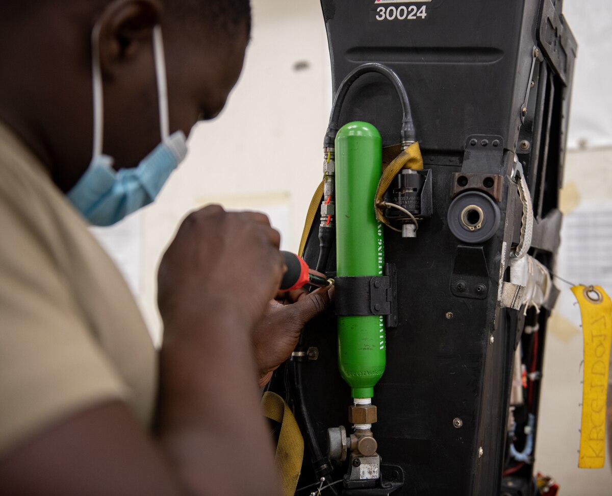Egress specialists: Propelling pilots safely > Kadena Air Base > News