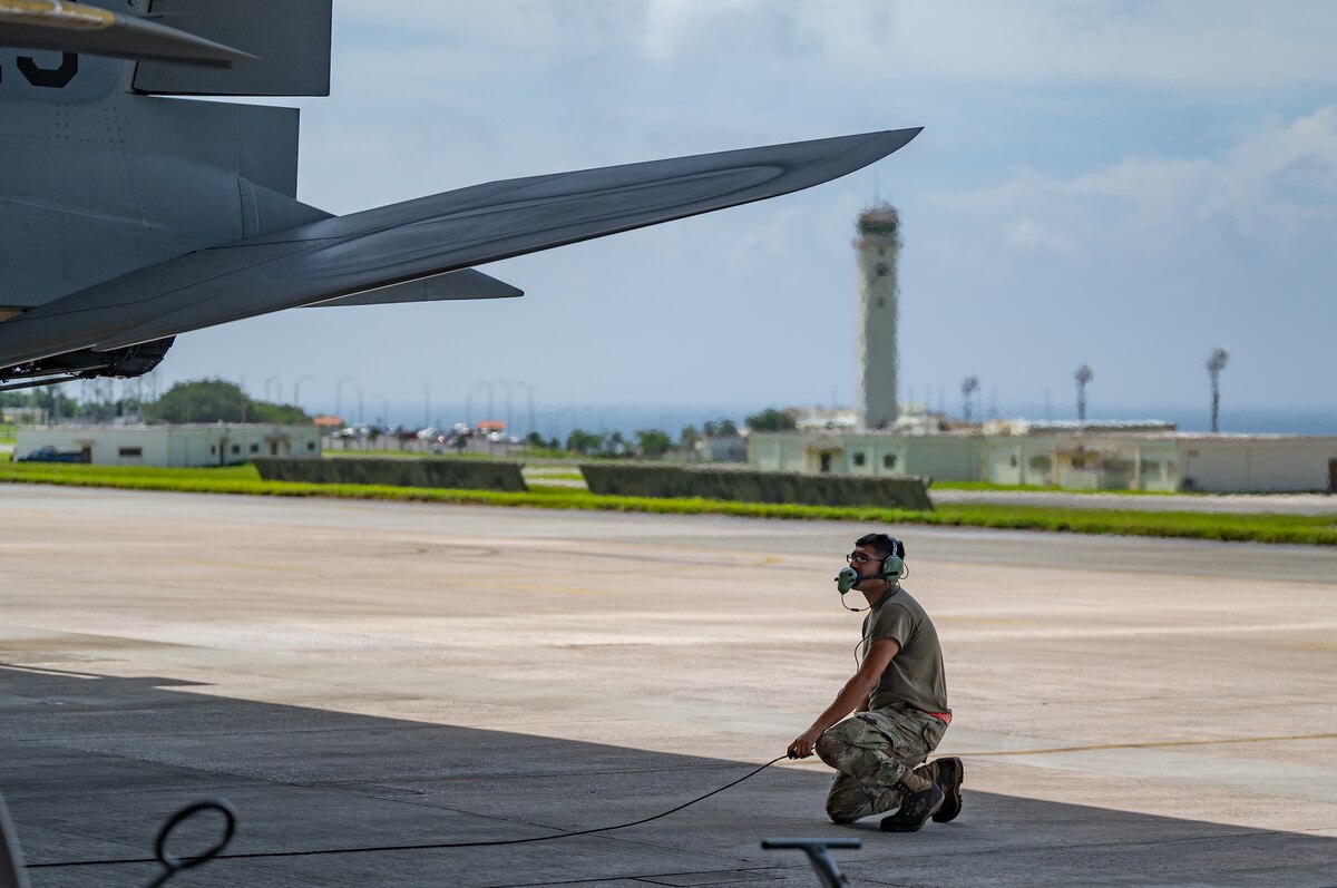 67th AMU maintains air superiority > Kadena Air Base > News