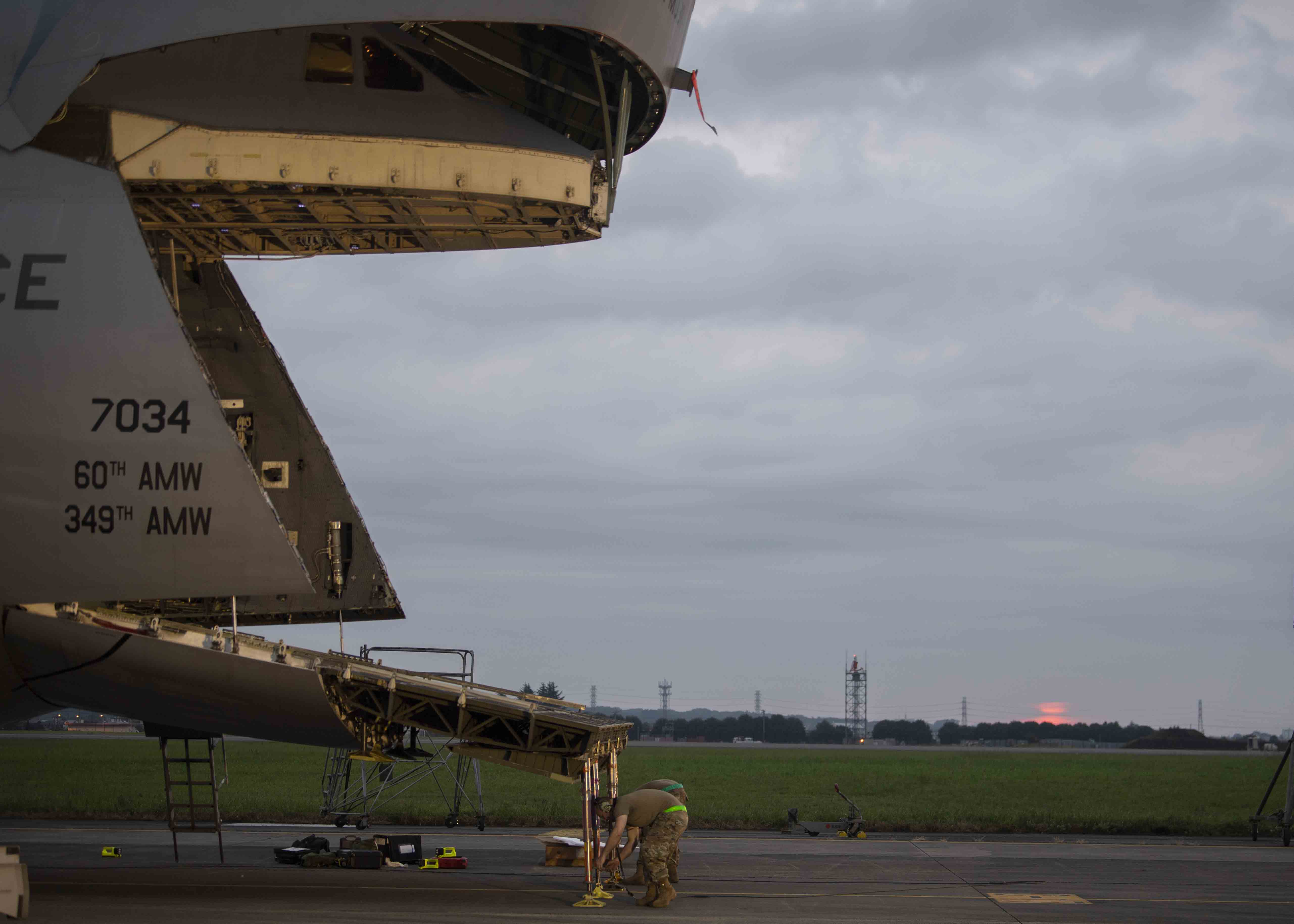 730th AMS trains on C-5M Super Galaxy